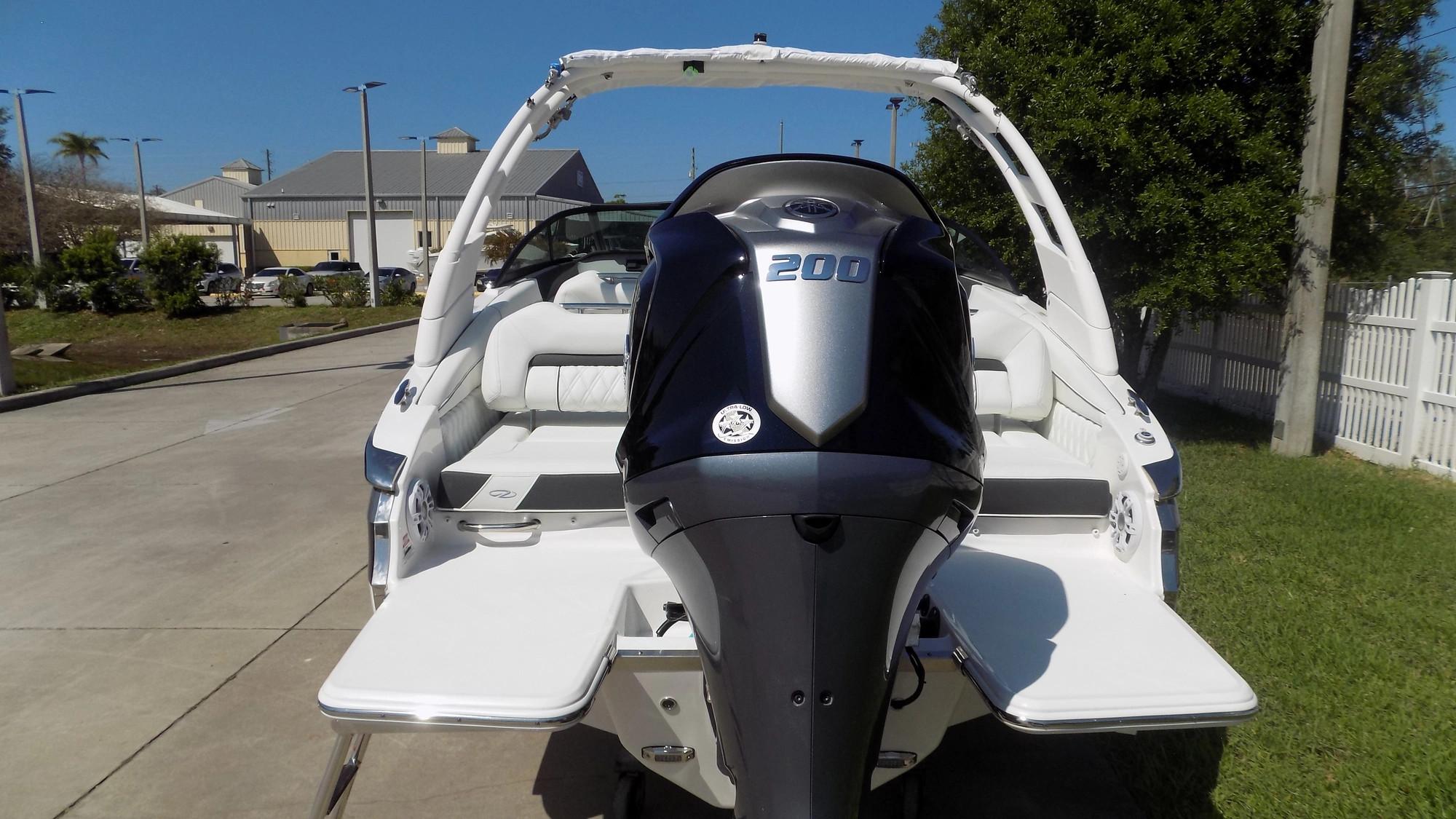 2024 Regal LX2 Bowrider for sale - YachtWorld