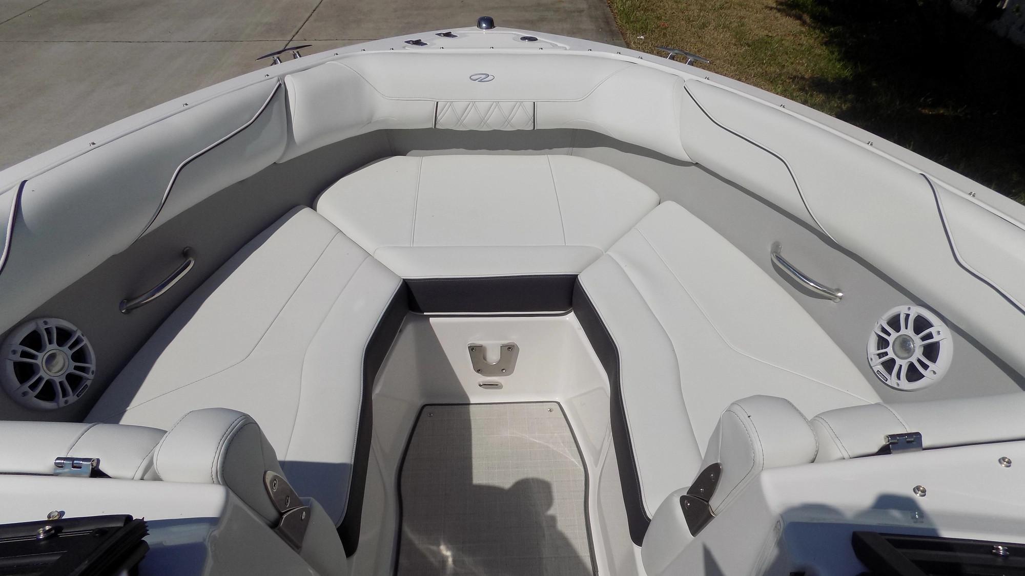 2024 Regal LX2 Bowrider for sale - YachtWorld