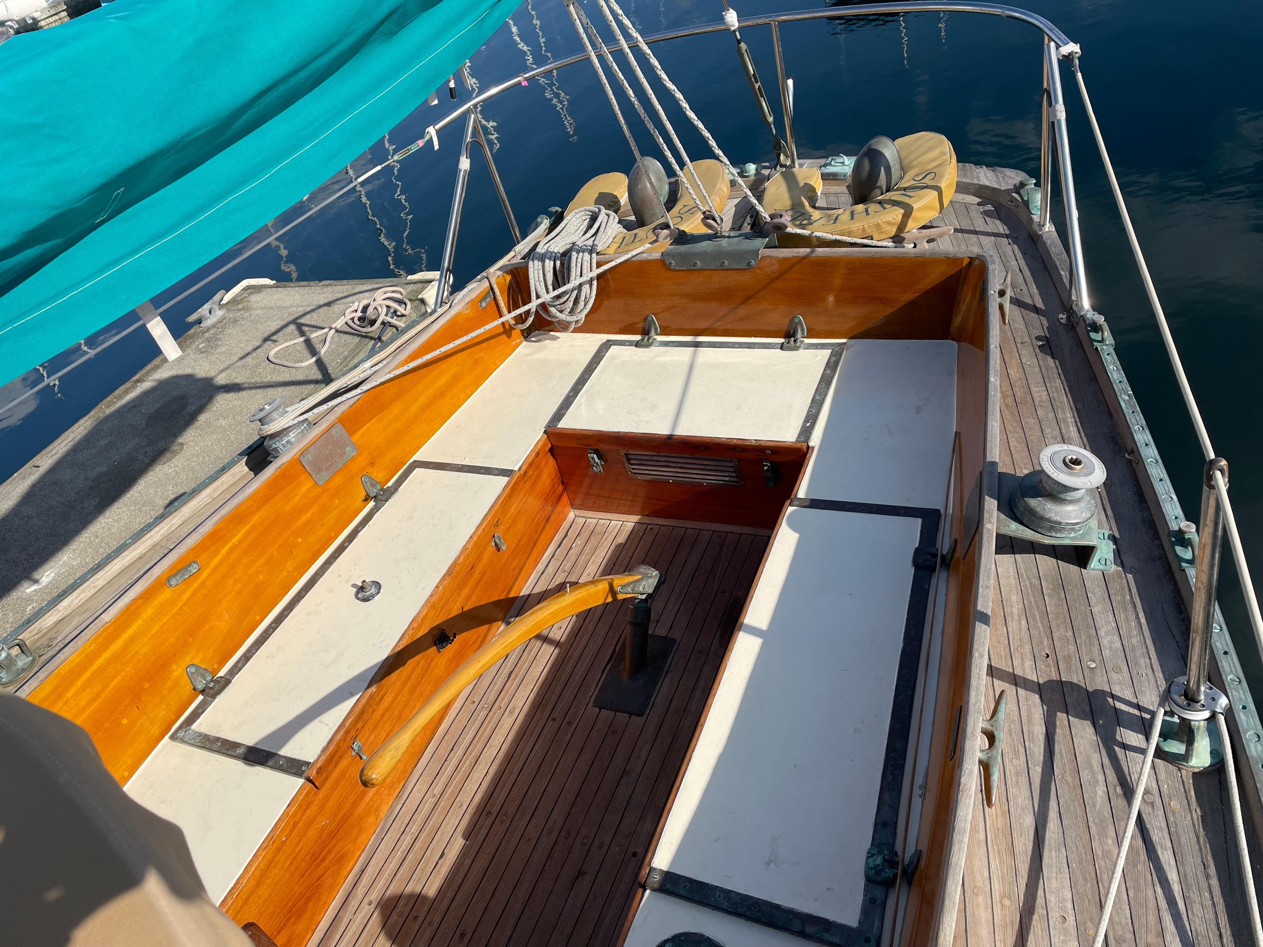 1961 Sparkman & Stephens Pipe Dream Cruising Sloop Antique and Classic ...