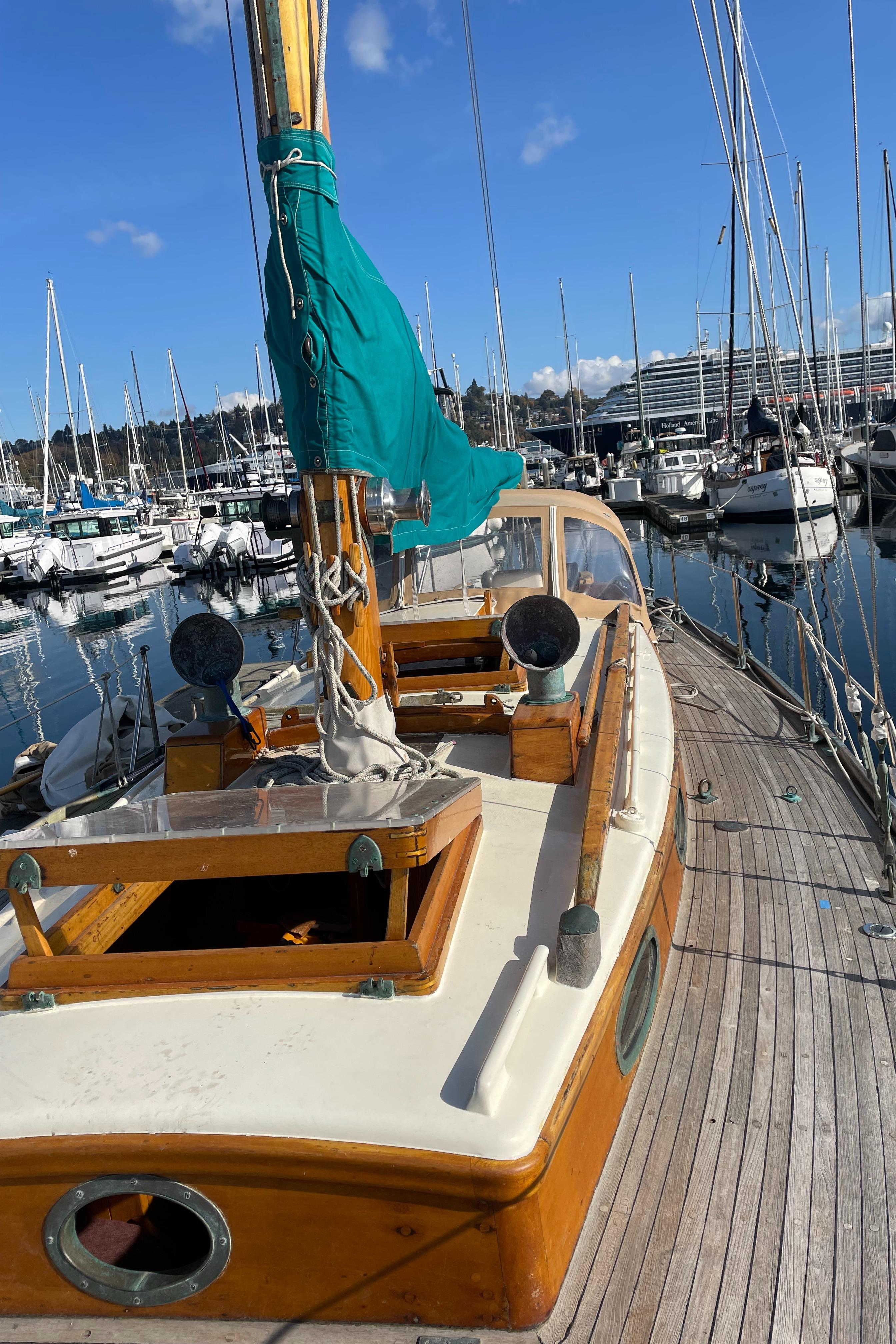 1961 Sparkman & Stephens Pipe Dream Cruising Sloop Antique and Classic ...