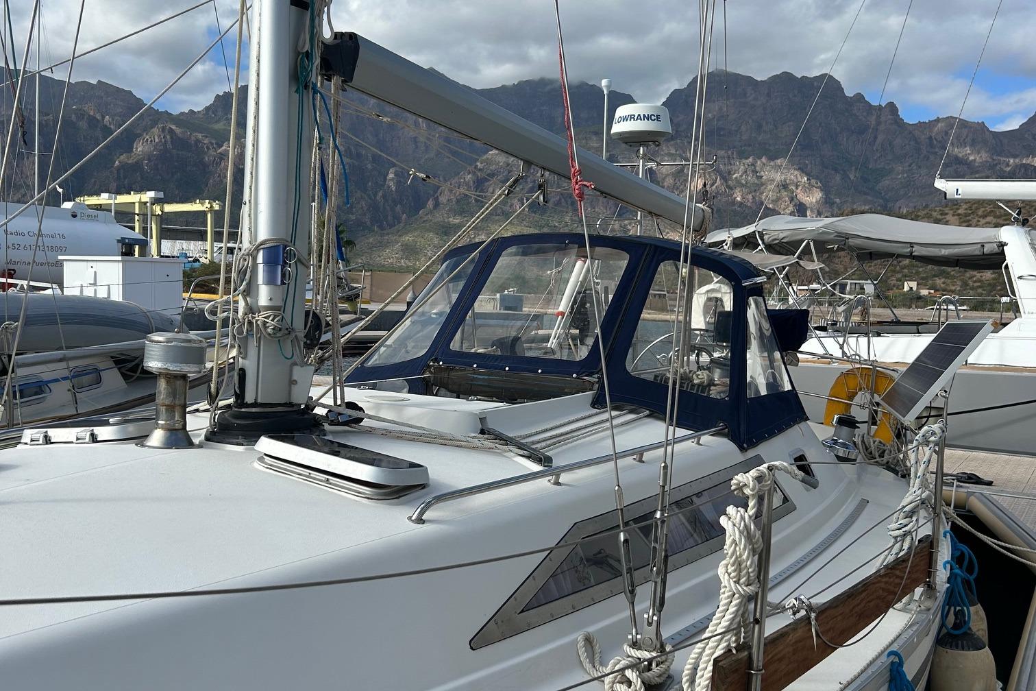 1988 CS 36 Merlin Cruiser for sale - YachtWorld