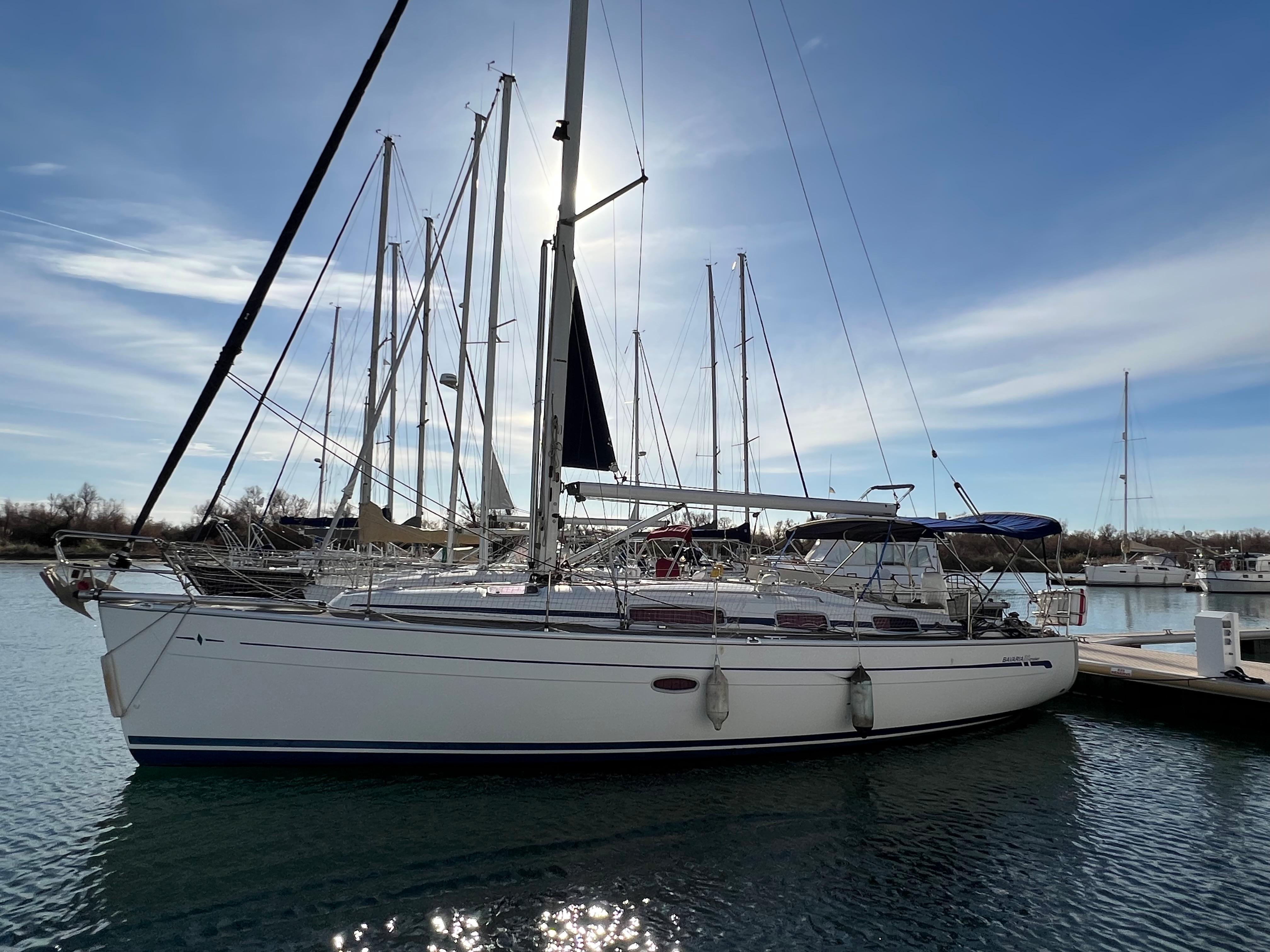 2009 Bavaria 38 Cruiser Slup Kaufen - YachtWorld