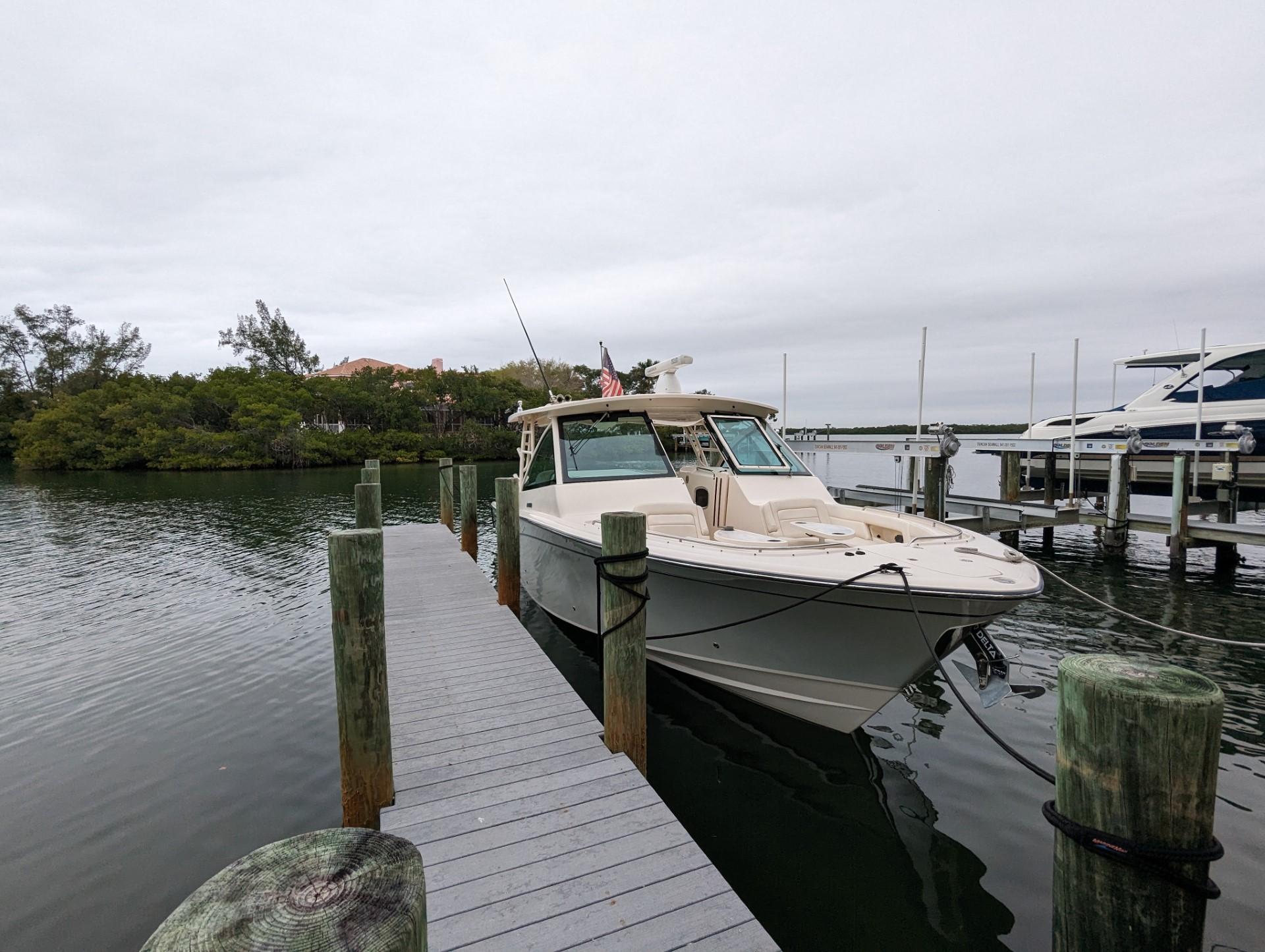 2017 Grady-White Freedom 375 Center Console for sale - YachtWorld