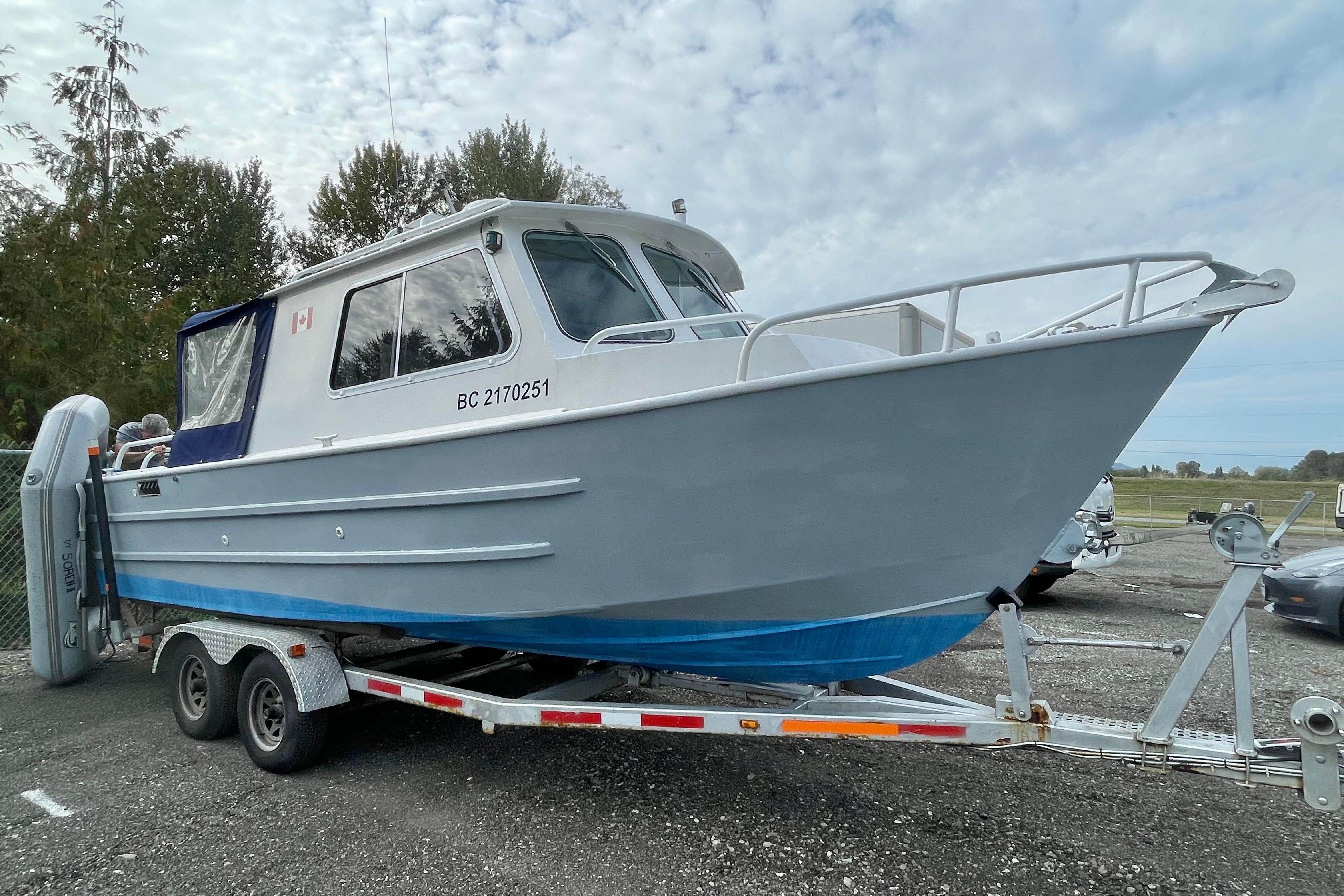 2009 Custom Weld Sportfisher Cabin Cruiser 23 Aluminium Fish for sale ...