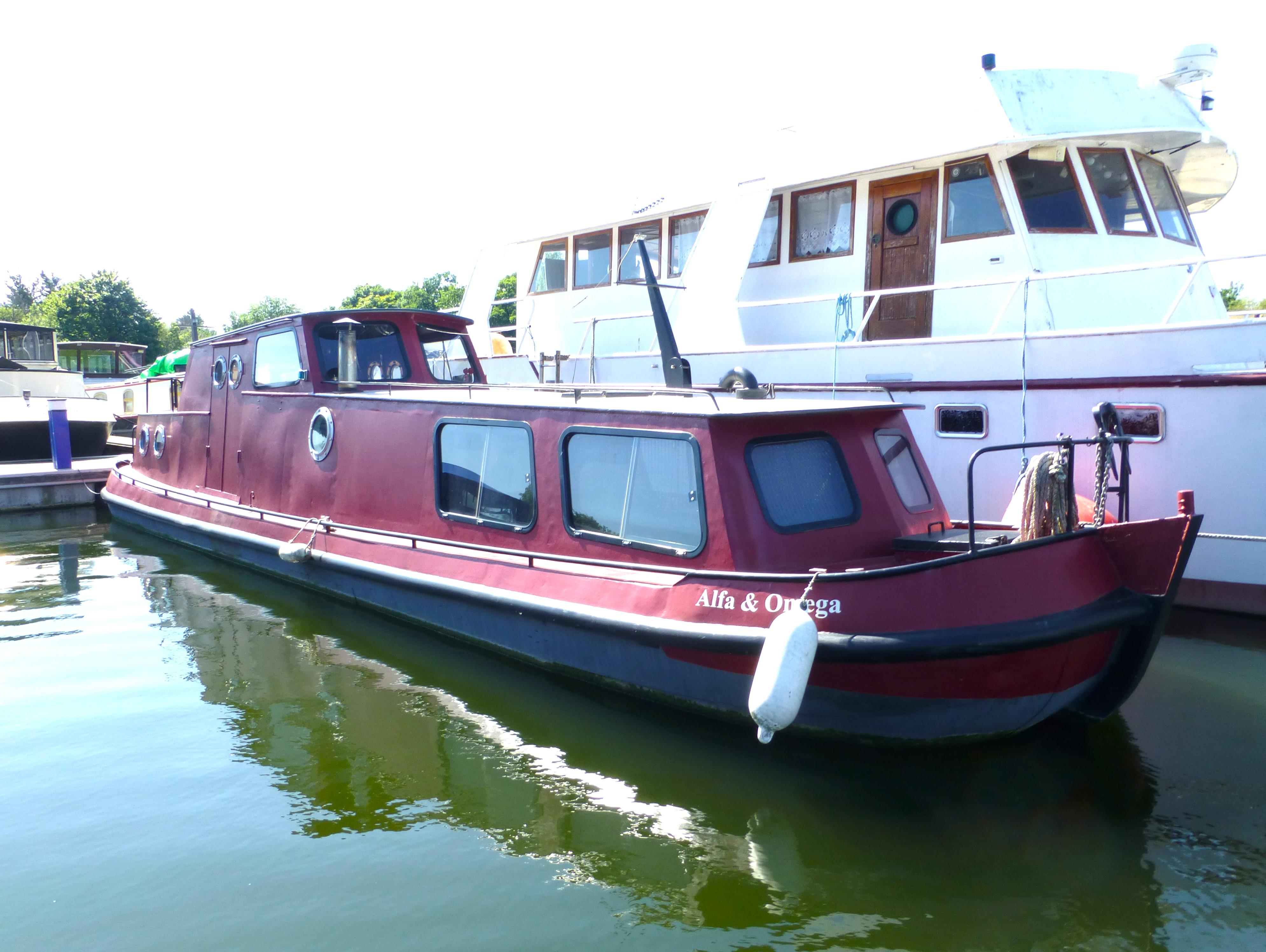 Classic Converted Dutch Barge | 1930 | 12m - Surrey | Boatshop24
