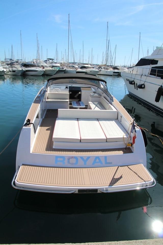 2010 VanDutch 40 Motor Yachts for sale - YachtWorld