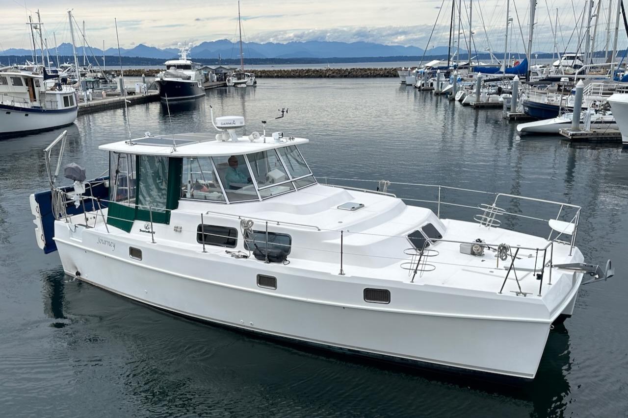2002 Endeavour Trawler Cat 36 Power Catamaran for sale - YachtWorld