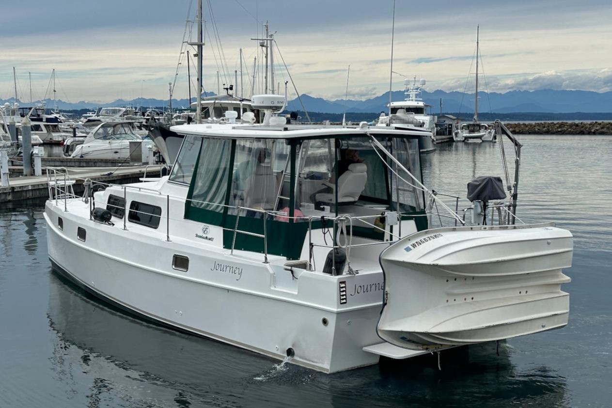 2002 Endeavour Trawler Cat 36 Power Catamaran for sale - YachtWorld