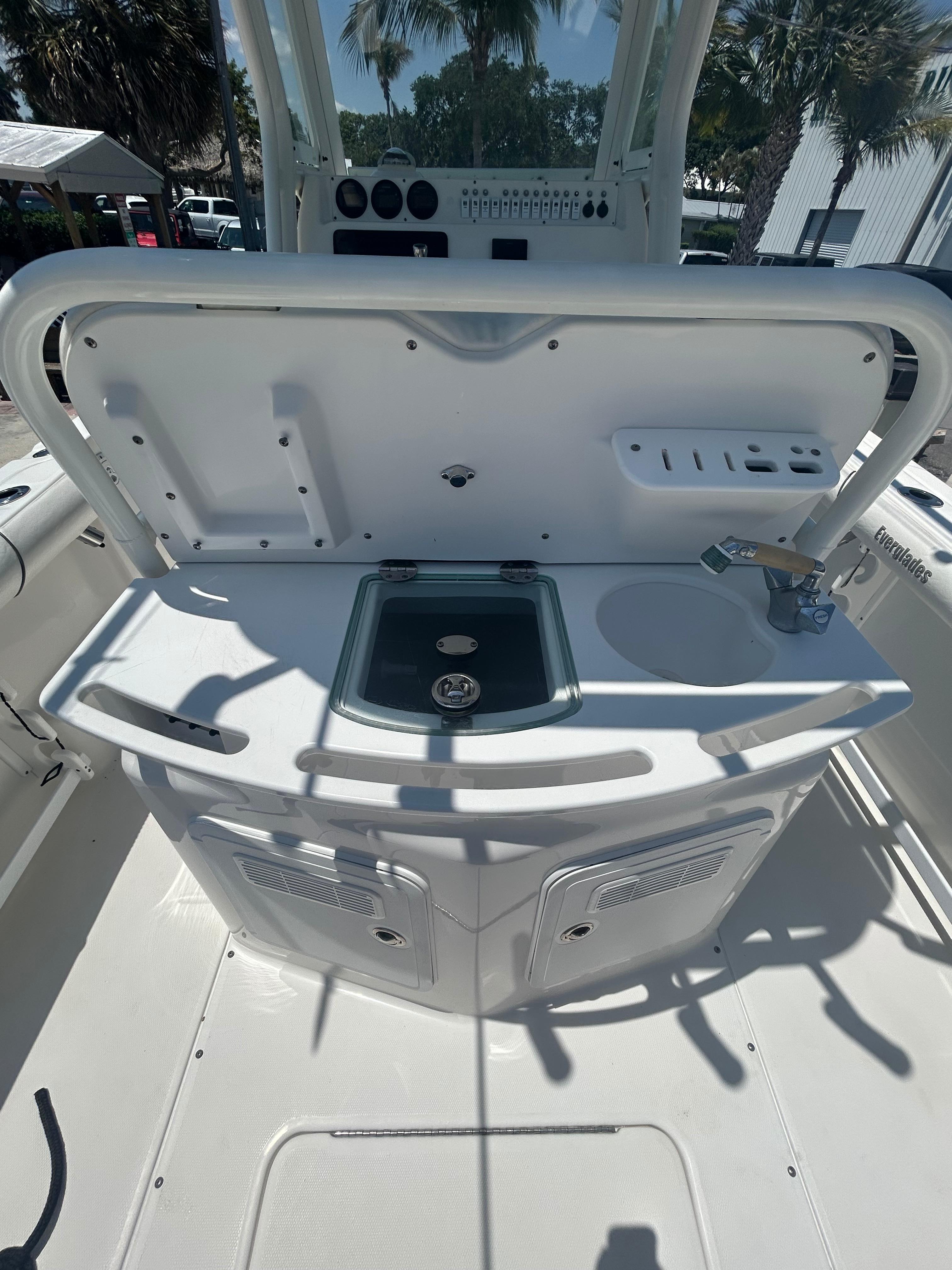 2007 Everglades 210 Center Console Center Console for sale - YachtWorld