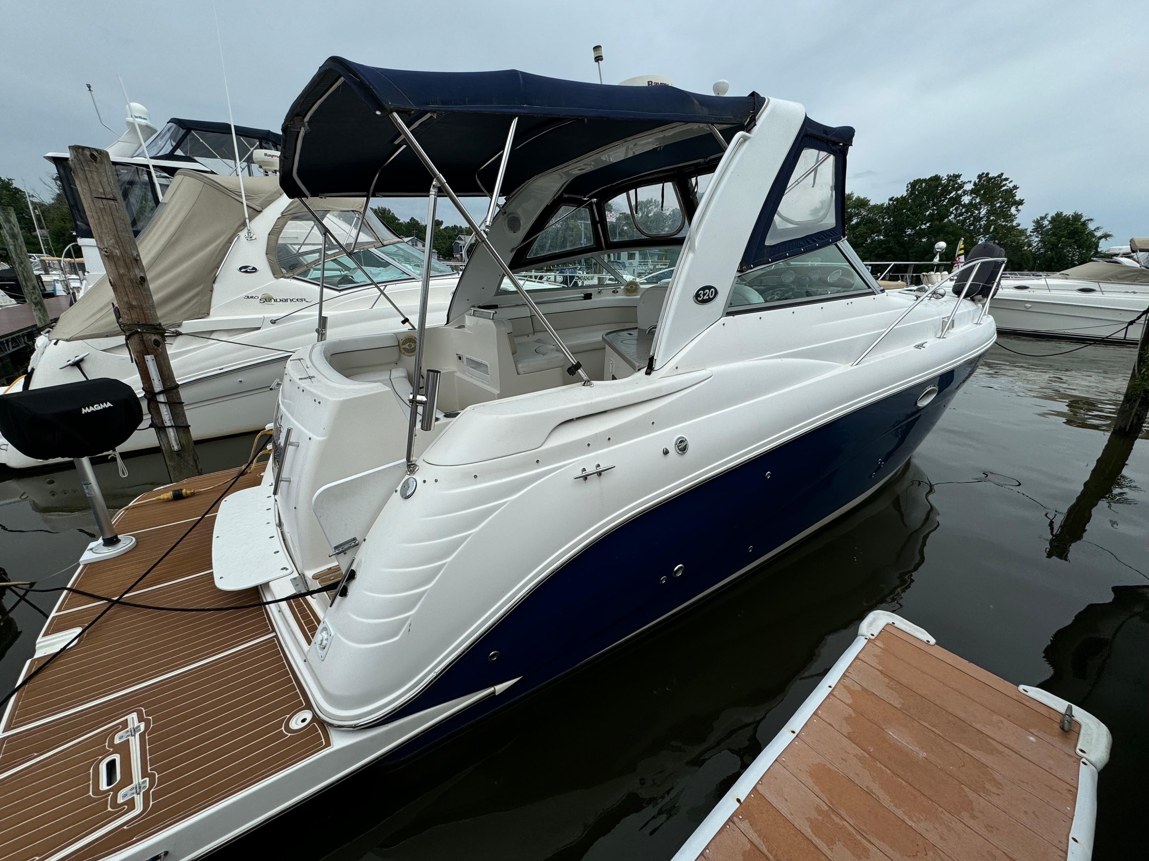 2006 Rinker 320 Express Cruiser Cruiser for sale - YachtWorld