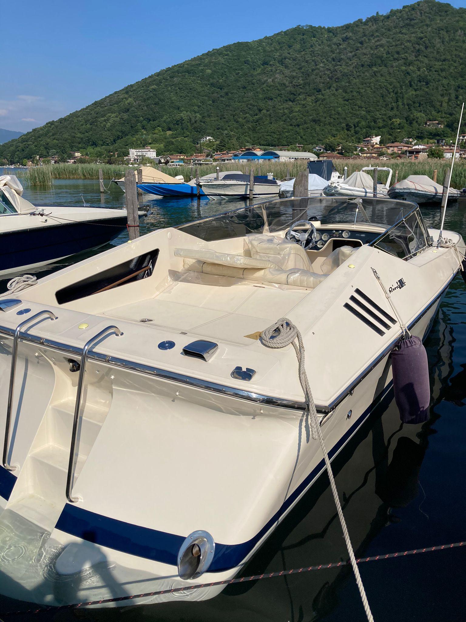 Riva St Tropez Usado en Venezia - Cosas de Barcos