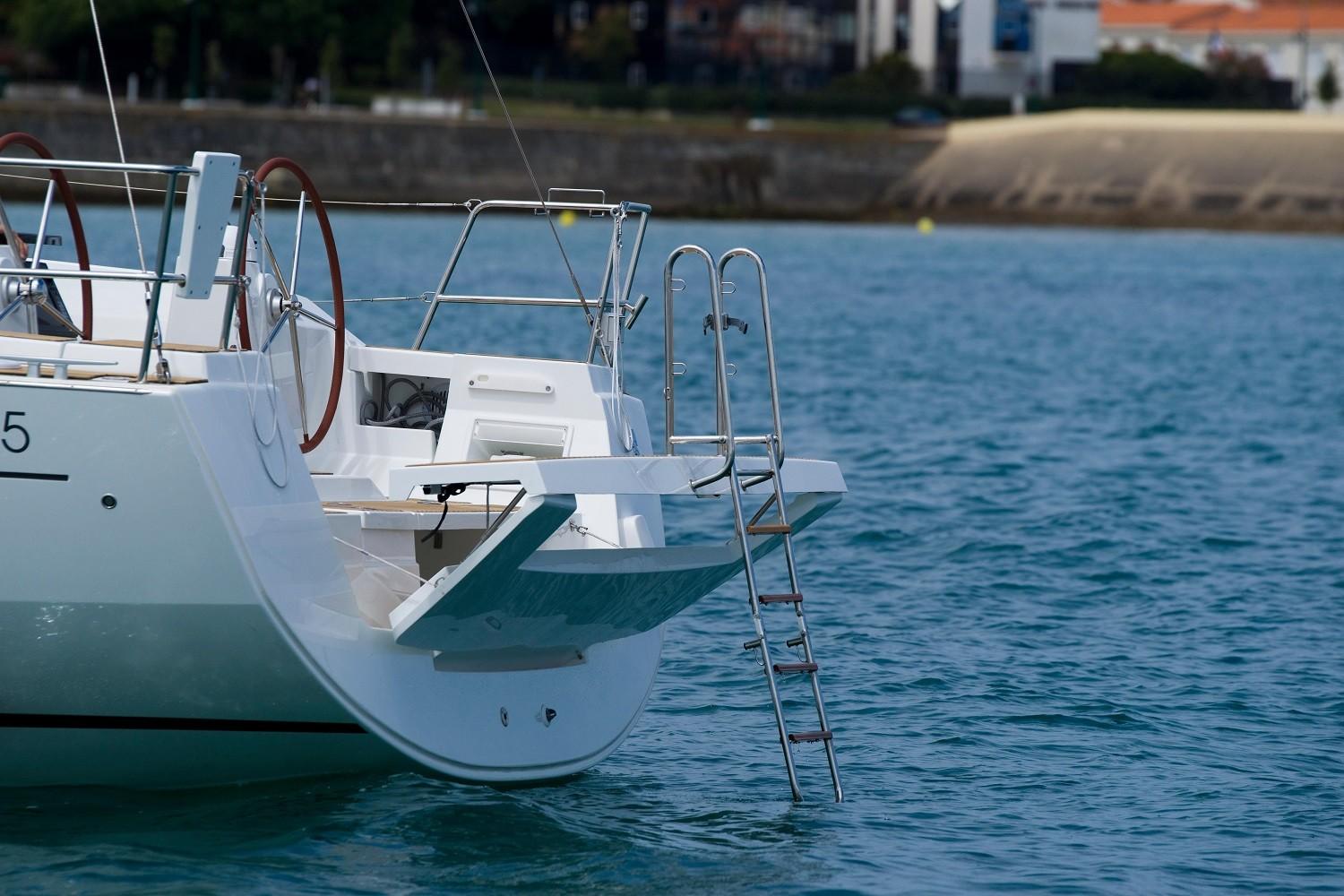 2018 Beneteau Oceanis 45 Racer/Cruiser for sale - YachtWorld