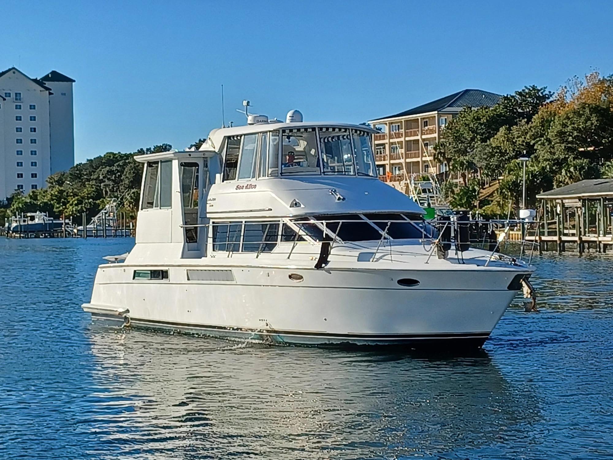 1997 Carver 500 Cockpit Motor Yacht Motoryachten Kaufen - YachtWorld