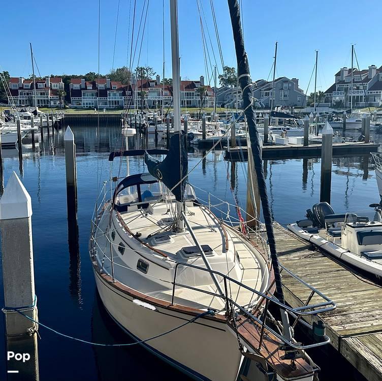 Used 1988 Island Packet 31 - South Carolina | TopBoats