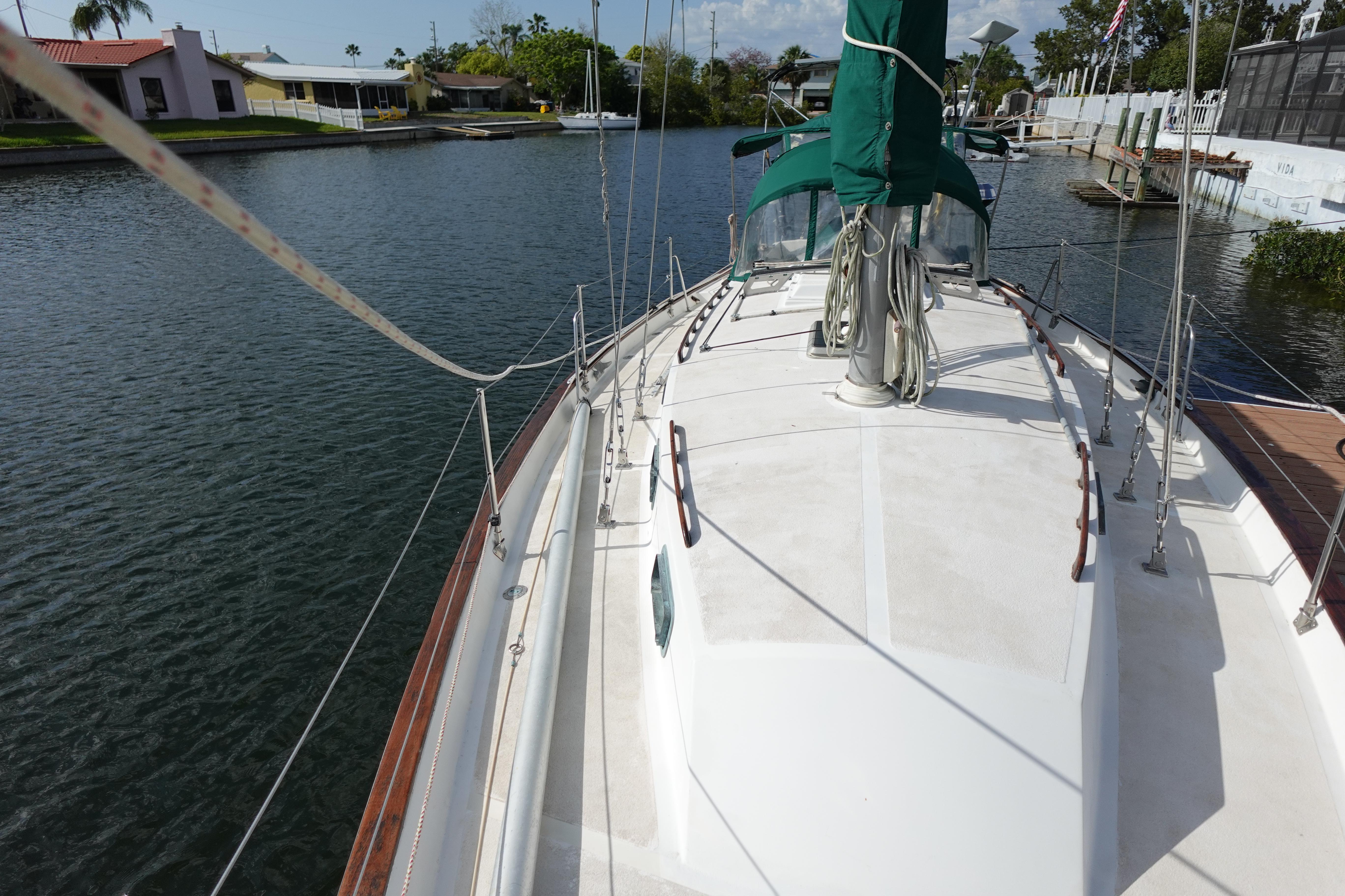 1982 Morgan 383 Morgan Cruceros (vela) en venta - YachtWorld