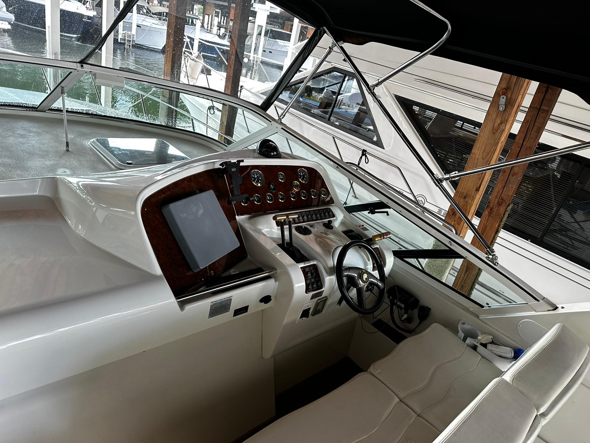 2000 Carver 400 Express Express Cruiser for sale - YachtWorld