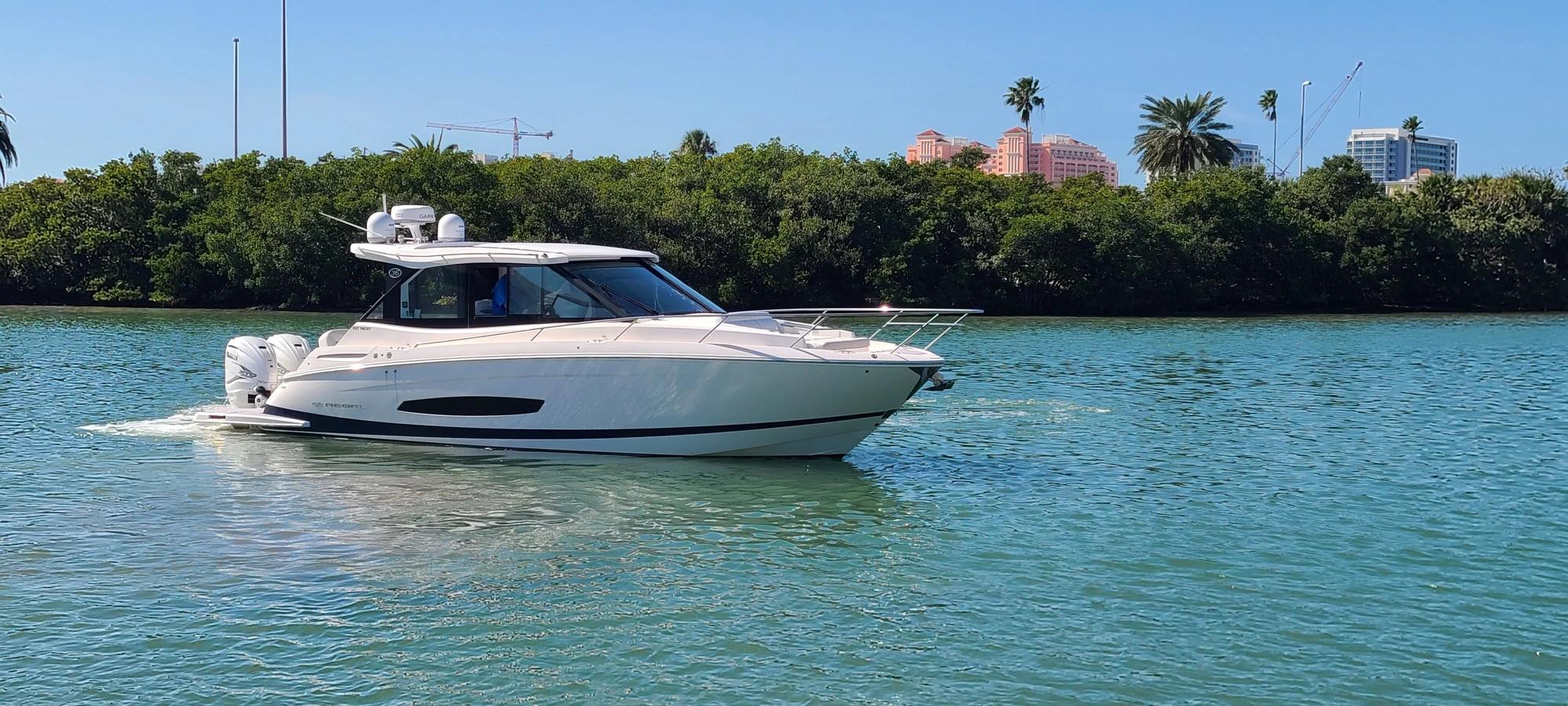 2021 Regal 36 XO Cruiser for sale - YachtWorld