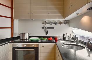 2002 Ferretti Yachts 76 Motor Yachts for sale - YachtWorld