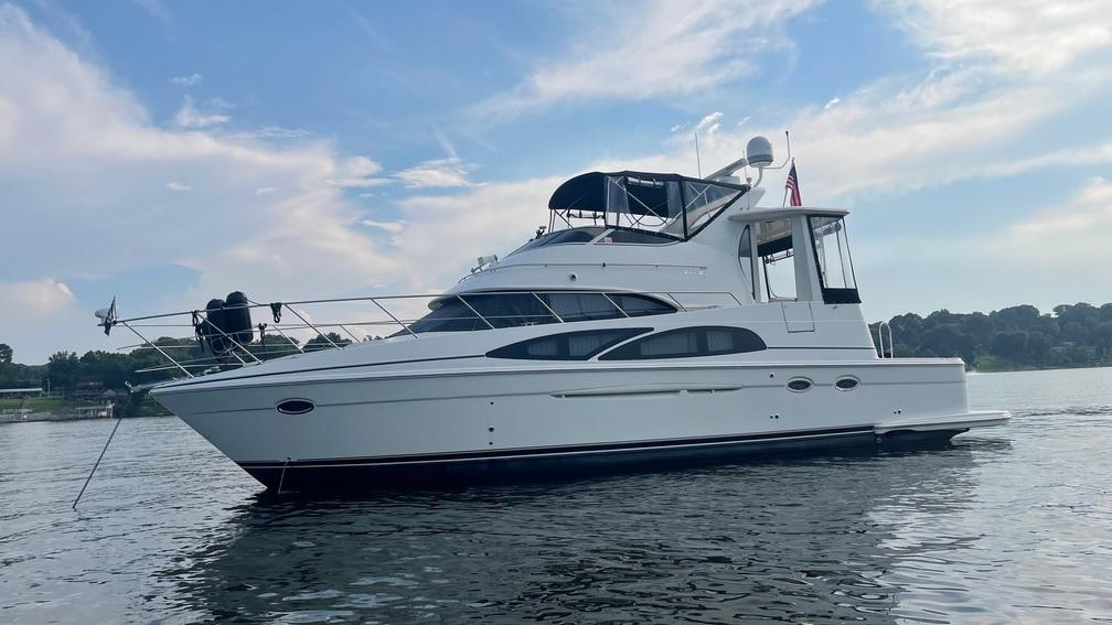 2006 Carver 44 Cockpit Motor Yacht Cruiser for sale - YachtWorld
