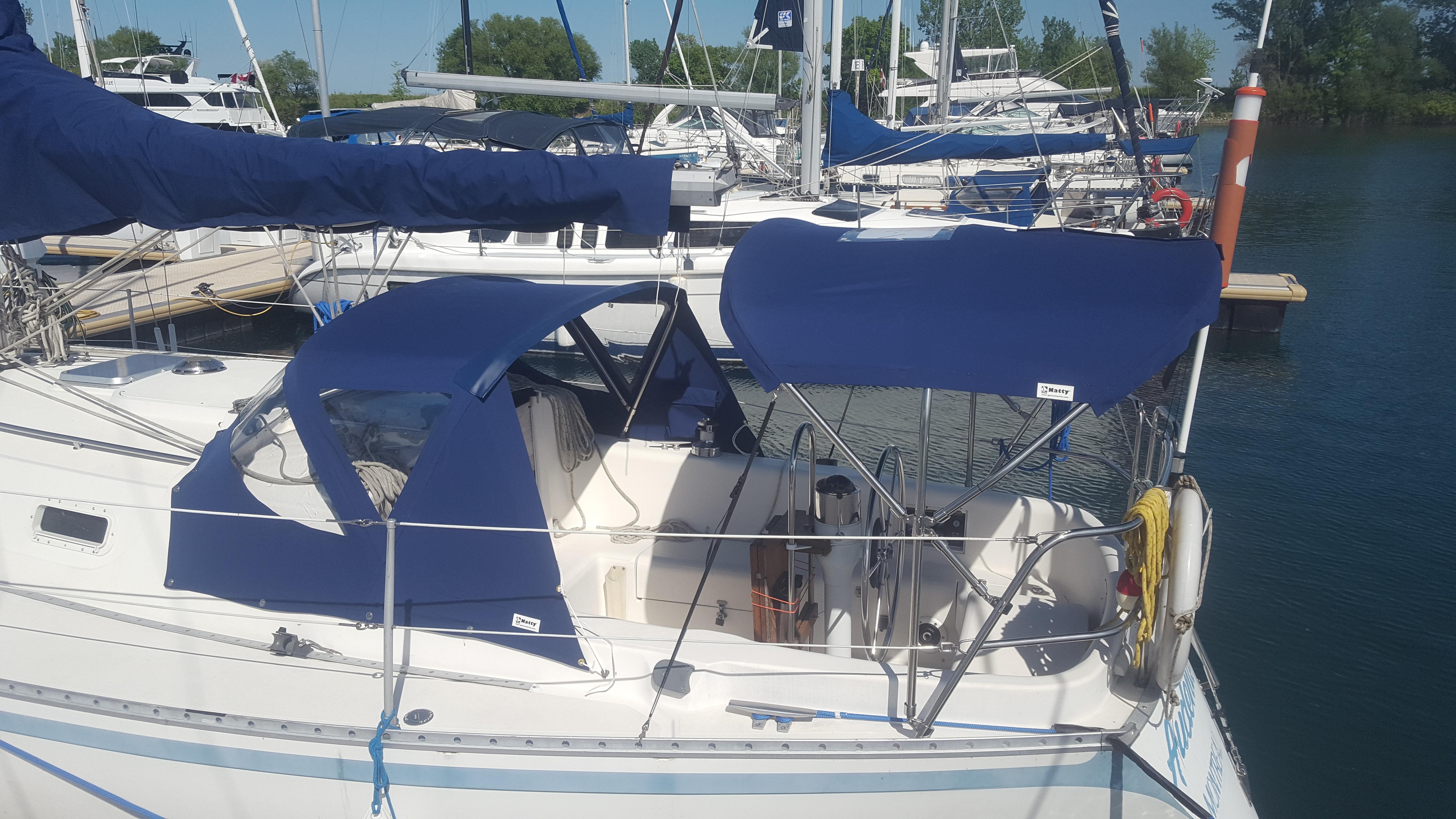 1983 Canadian Sailcraft CS 33 Racer/ Cruiser Segelboote Kaufen - YachtWorld