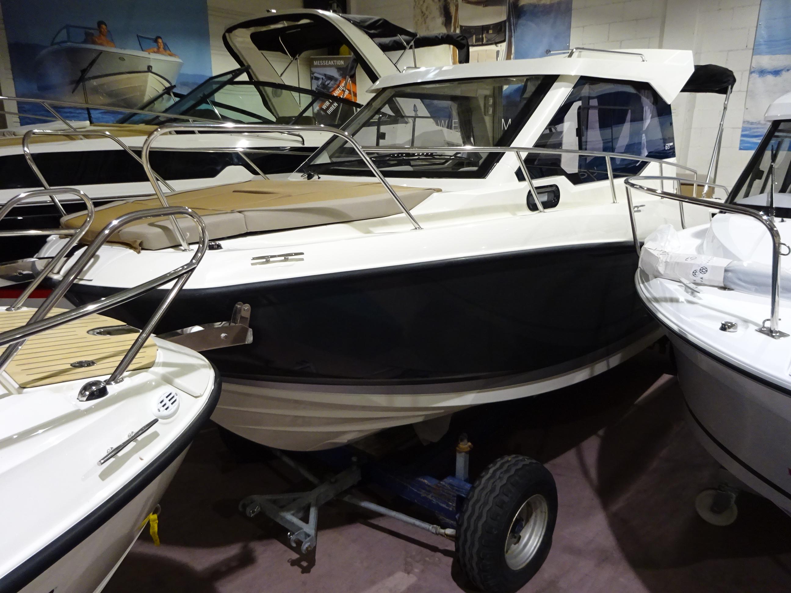 Quicksilver ACTIV 675 WEEKEND | 2022 | 7m - Bavaria | Boatshop24