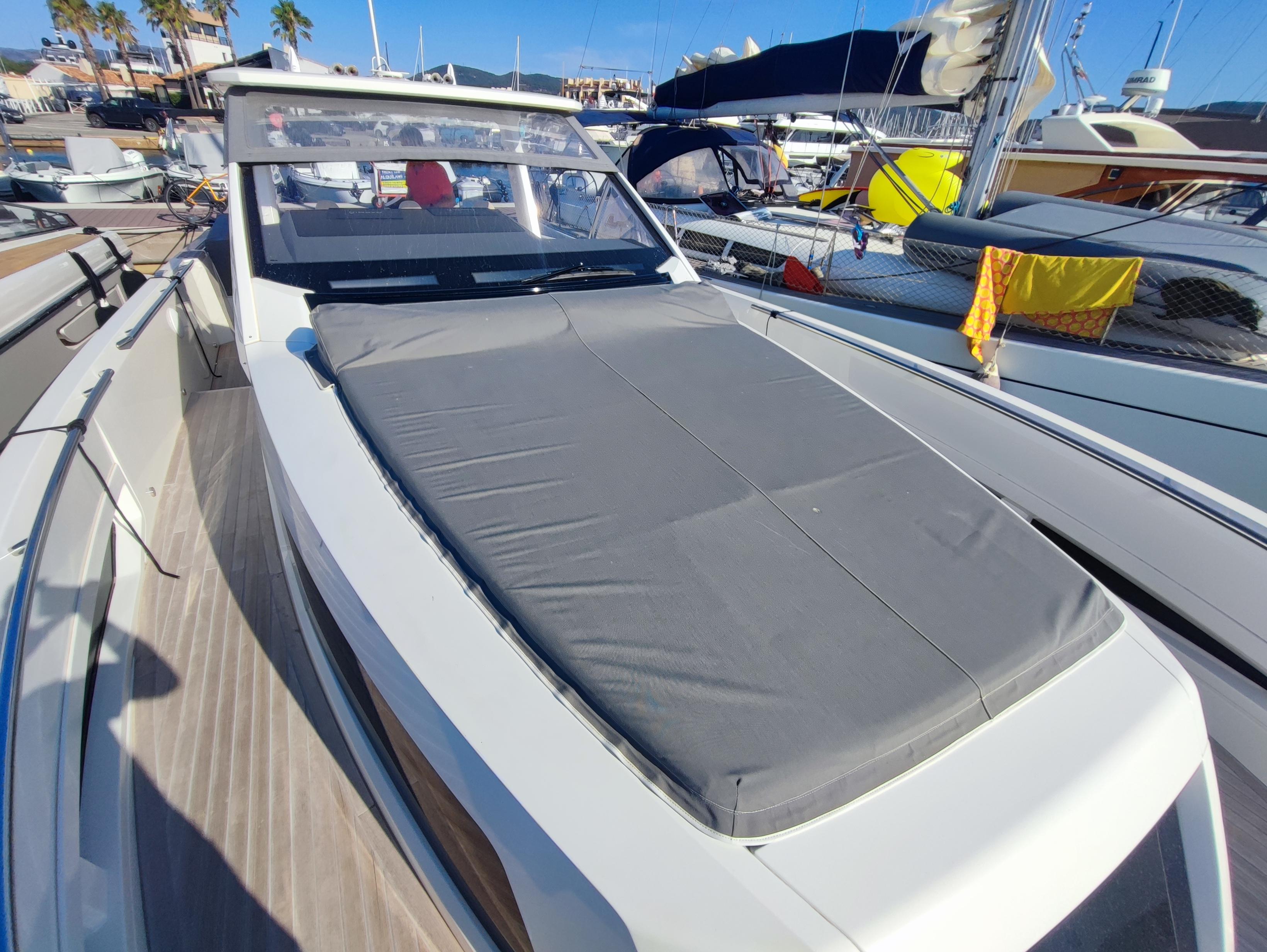 2022 Windy SR 44 BLACKHAWK Cruiser for sale - YachtWorld