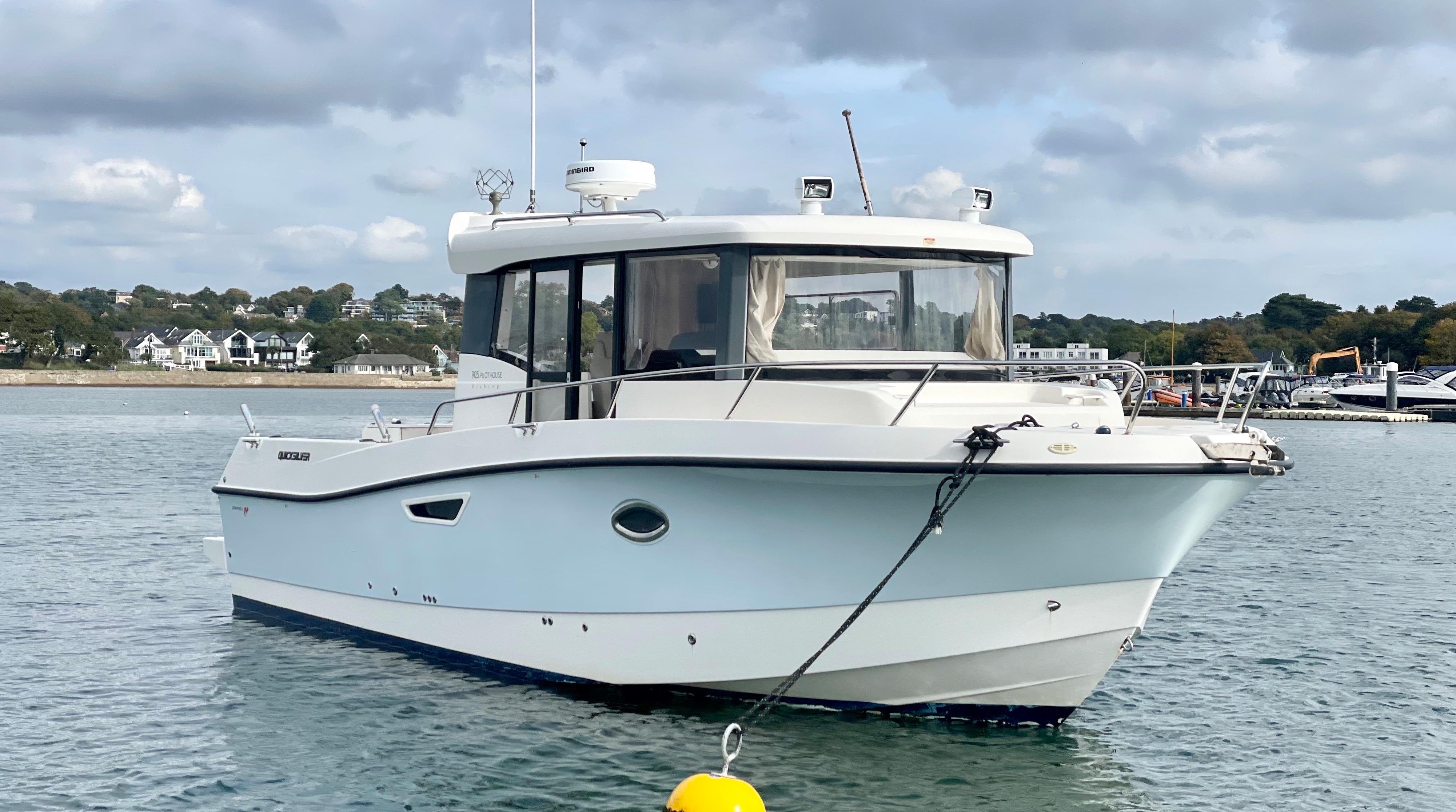 Quicksilver 905 Pilothouse Fishing Boat For Sale - Waa2