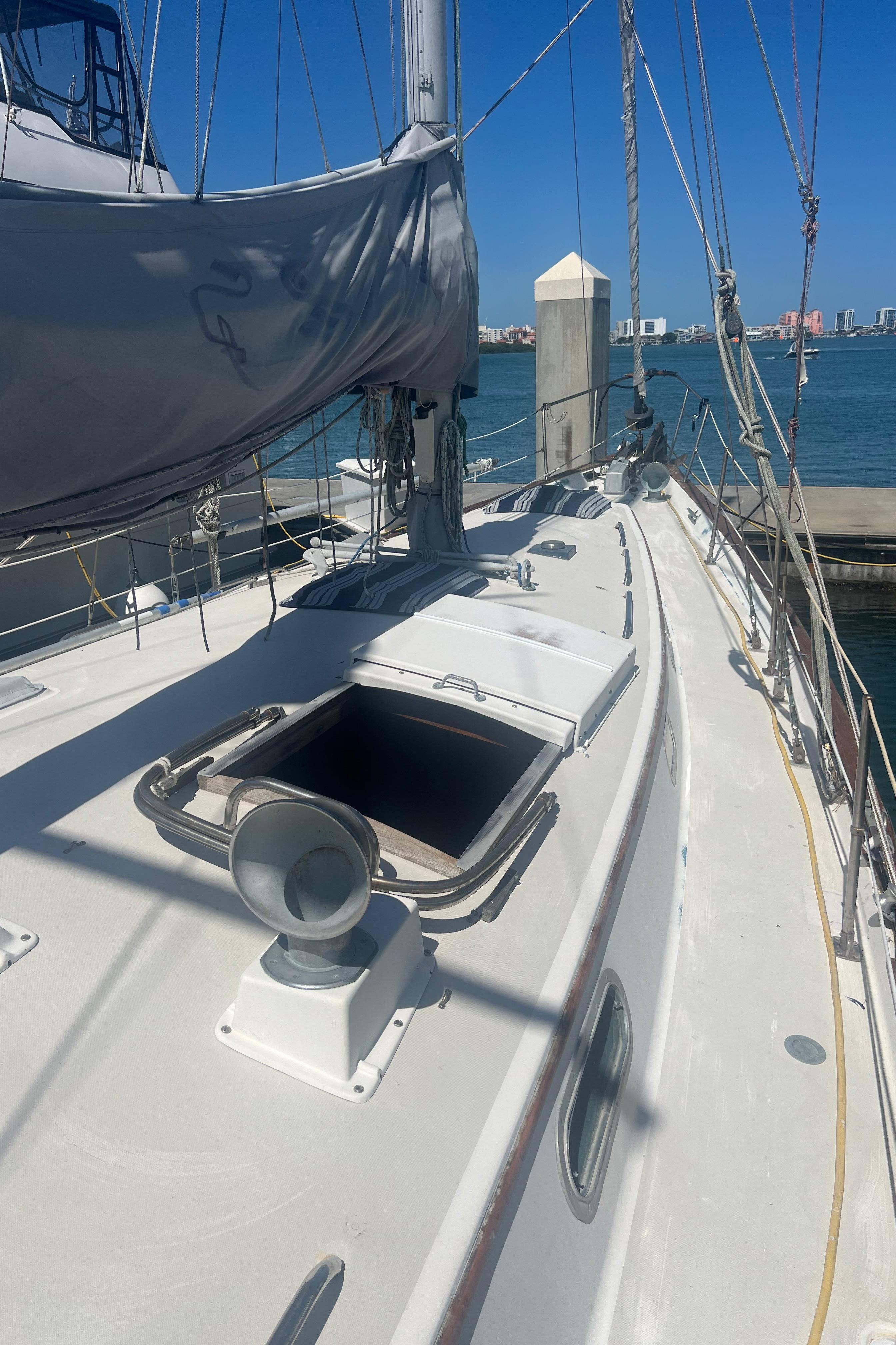 1979 Pearson 424 Cruiser for sale - YachtWorld