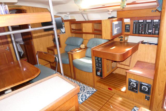 2000 Hunter 460 Cruiser for sale - YachtWorld