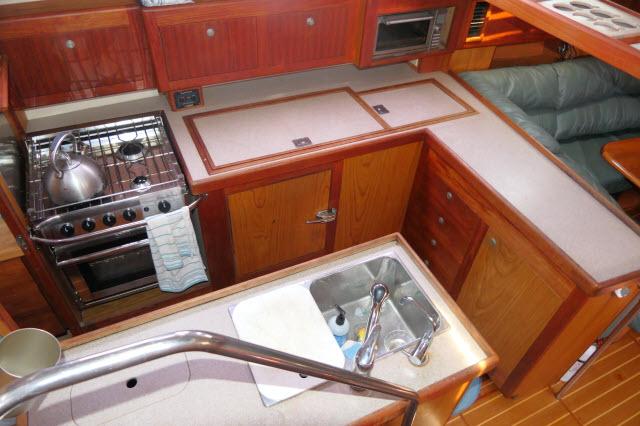 2000 Hunter 460 Cruiser for sale - YachtWorld