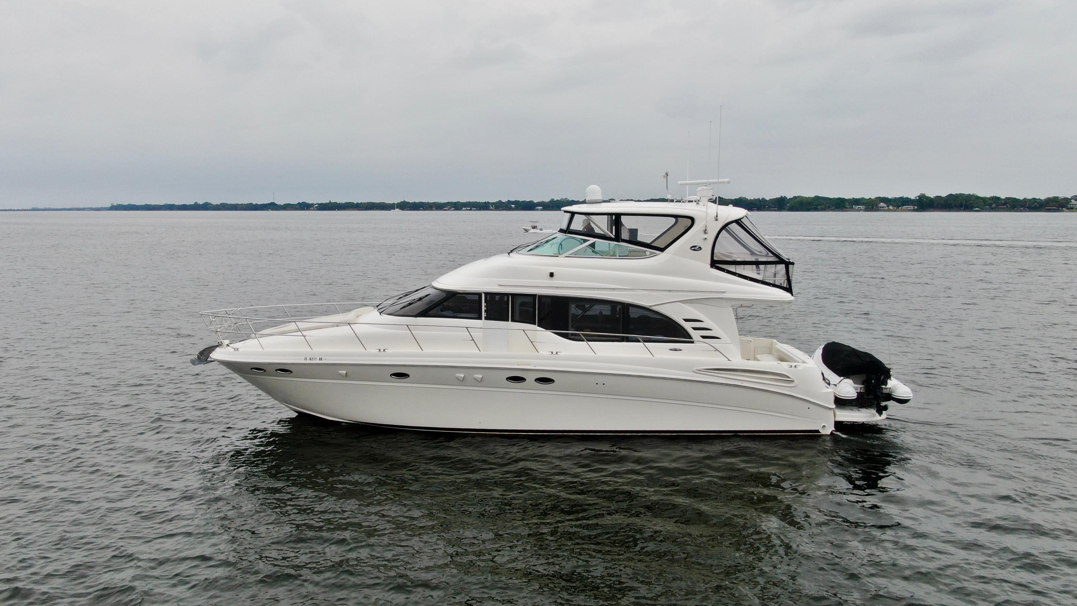 2001 Sea Ray 540 Cockpit Motor Yacht Motor Yacht for sale - YachtWorld