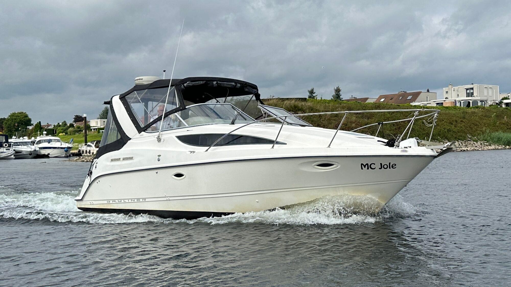 Bayliner Bayliner 285 SB 9m 2000, Motoryachten | Boot24