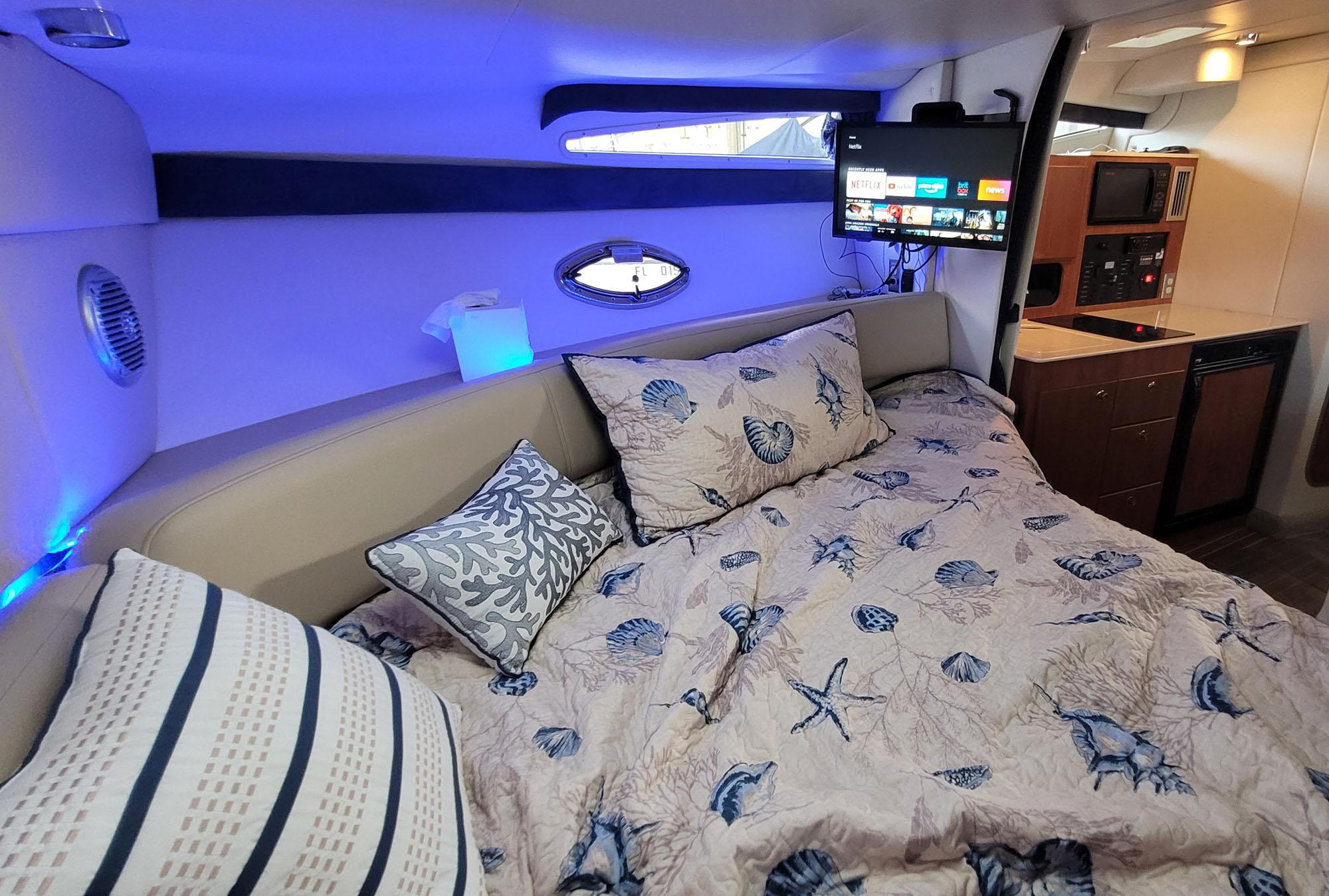 2008 Bayliner 340 Cruiser for sale - YachtWorld