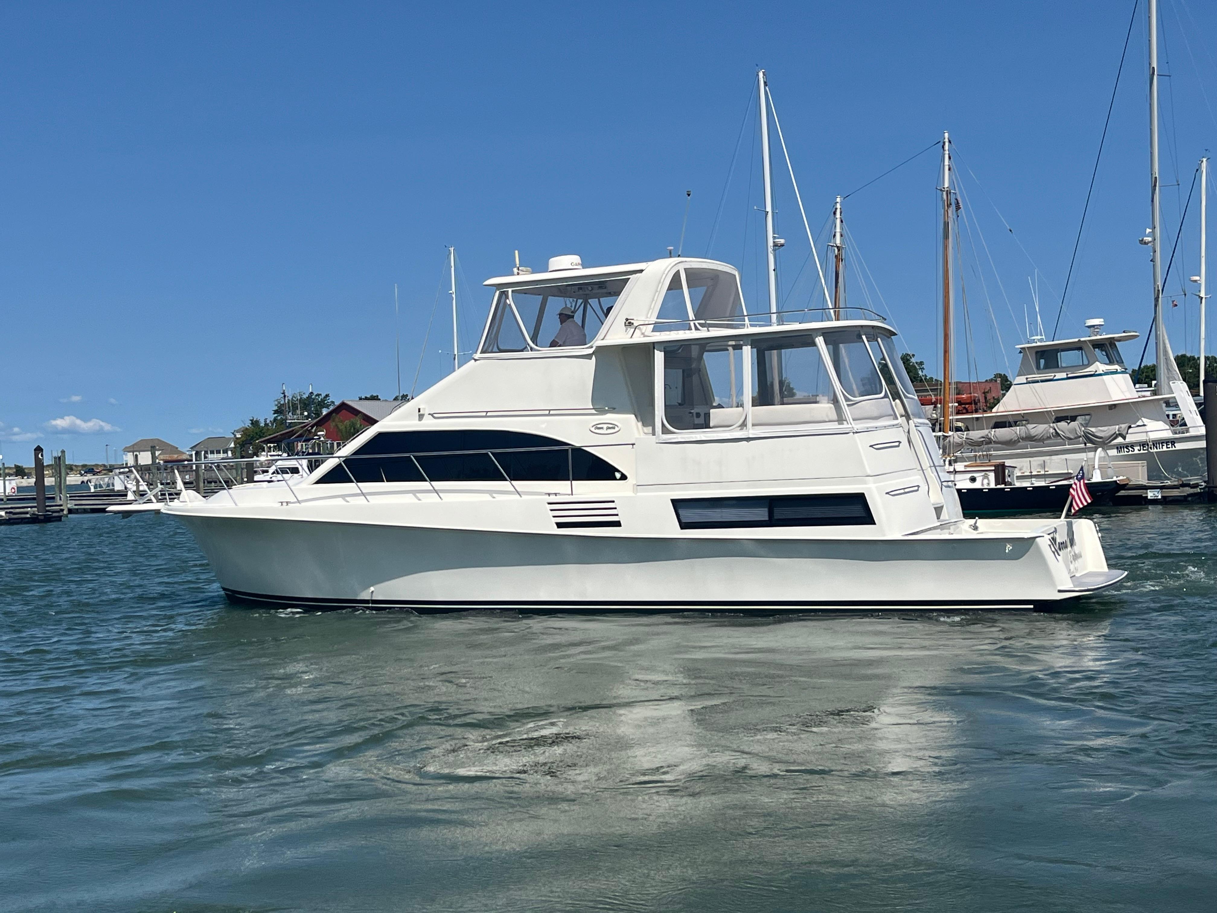 1995 Ocean 48 Cockpit Motor Yacht Motor Yachts for sale - YachtWorld