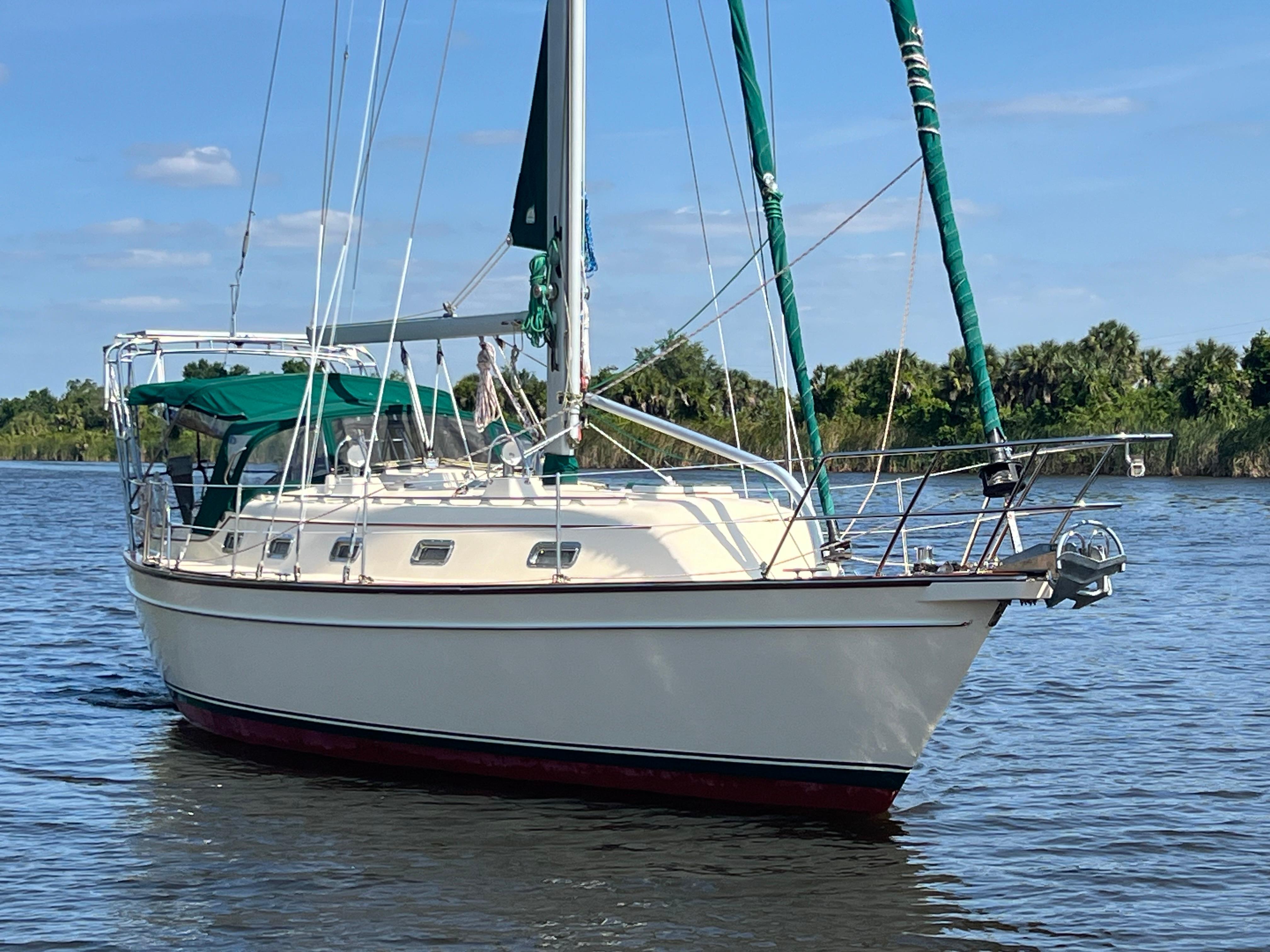 Used 2001 Island Packet 380 - Florida | TopBoats