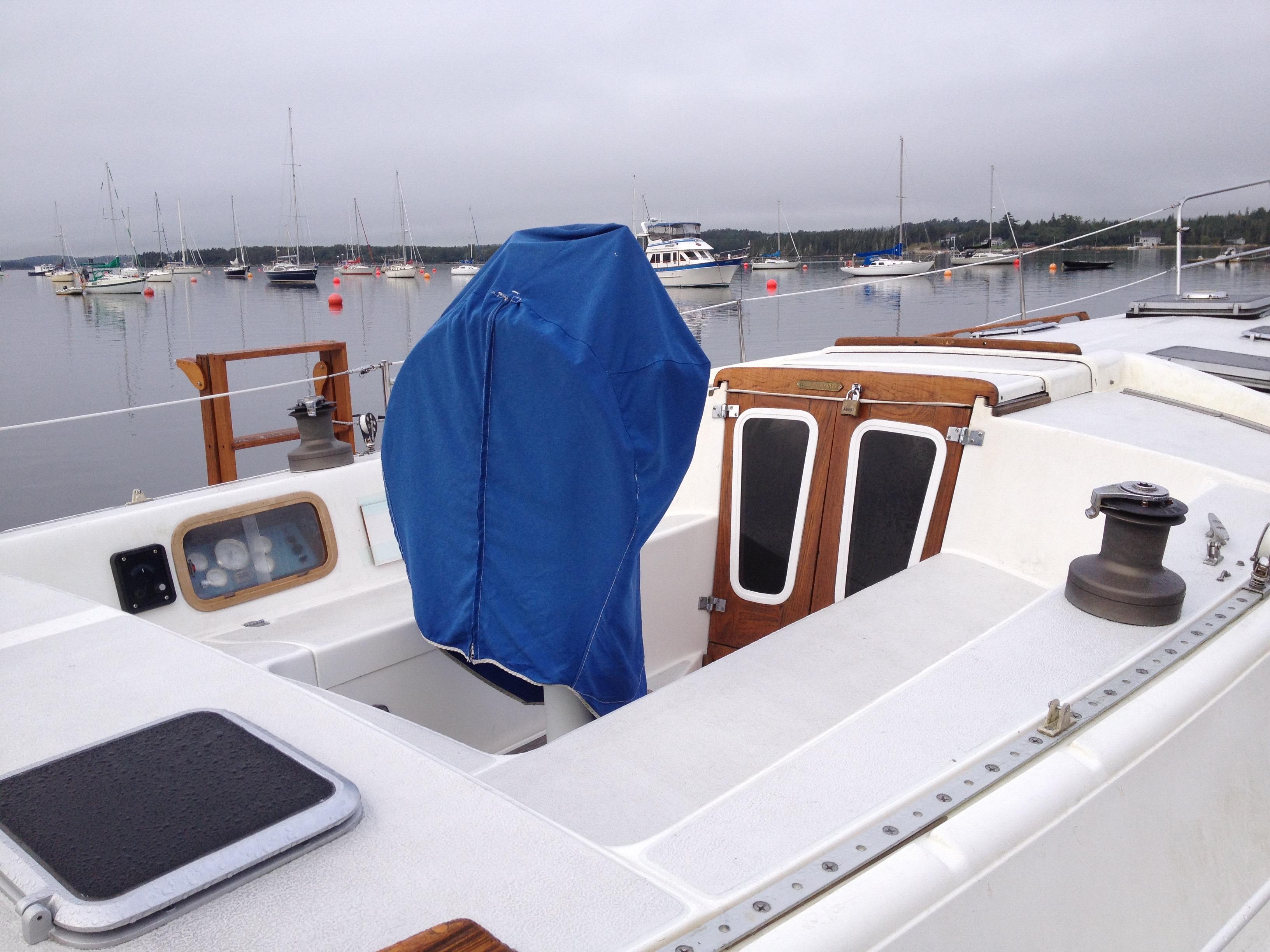 1981 Islander Freeport Center Cockpit 36 Centre Cockpit for sale ...