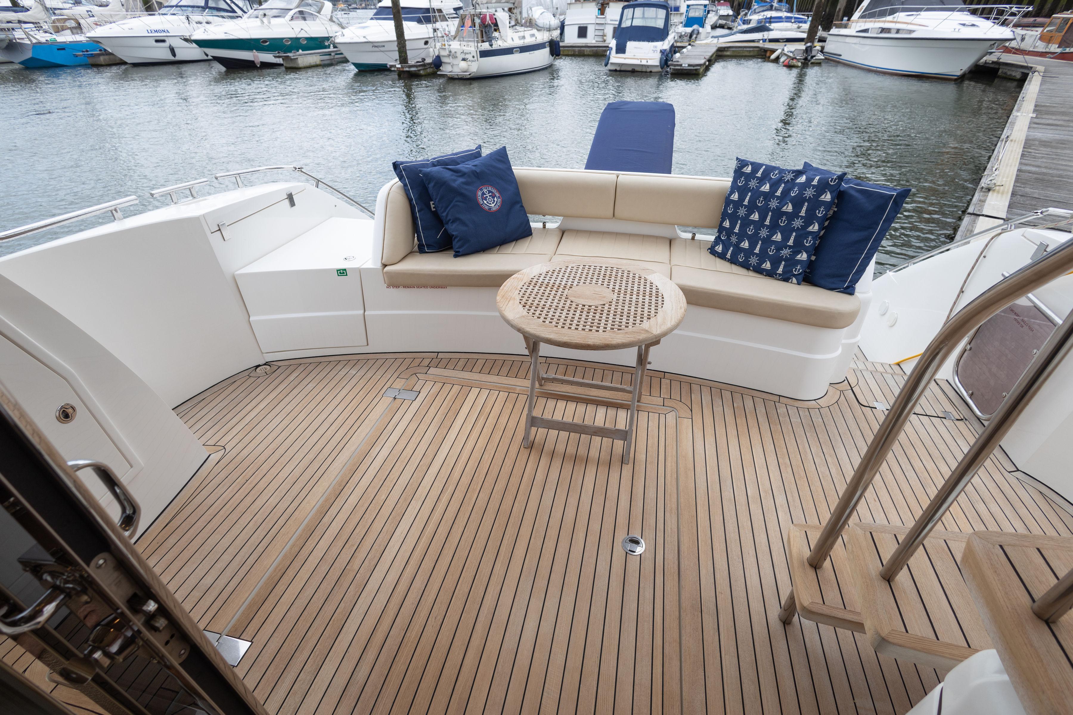 2009 Fairline Phantom 48 Cruiser for sale - YachtWorld