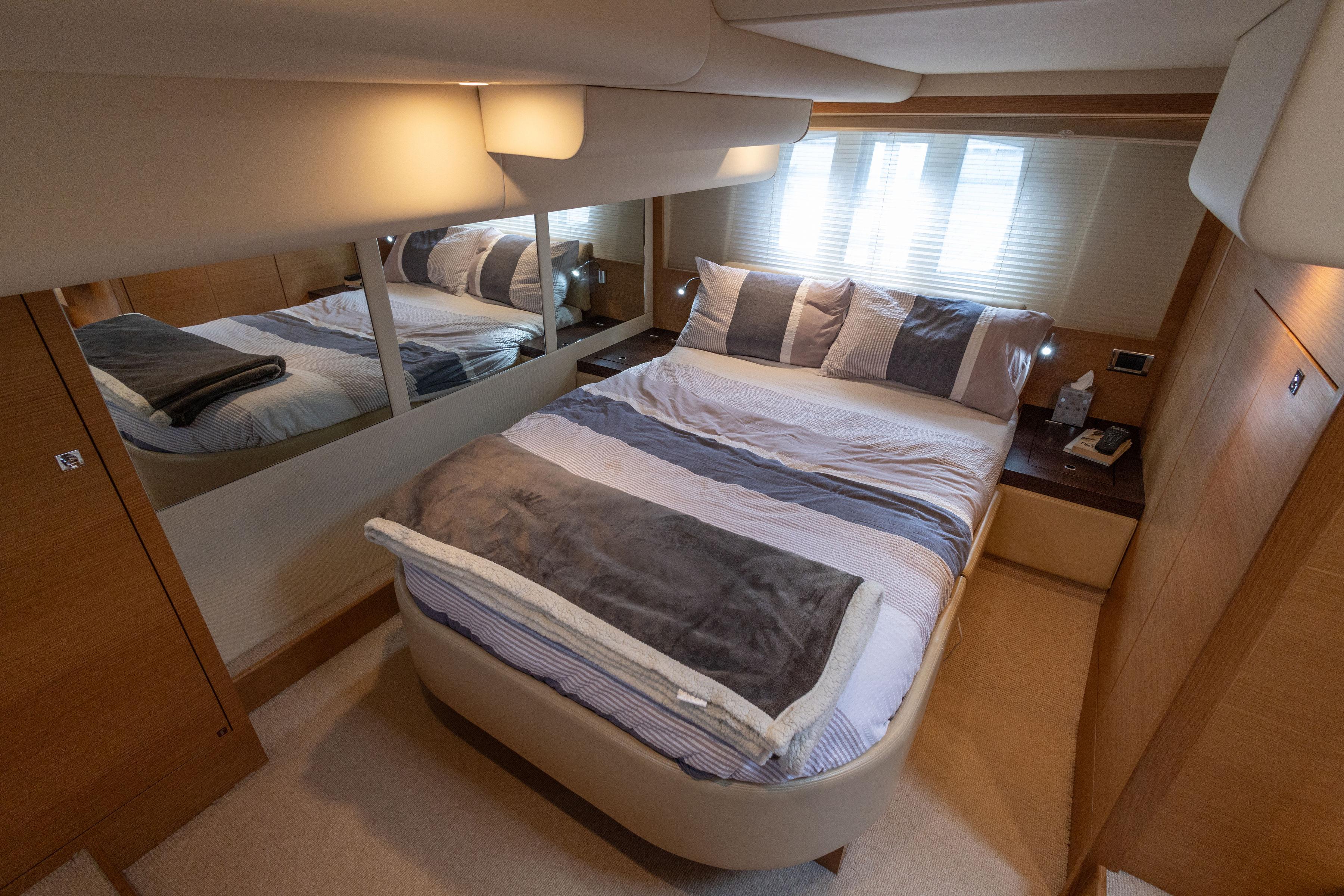 2009 Fairline Phantom 48 Cruiser for sale - YachtWorld