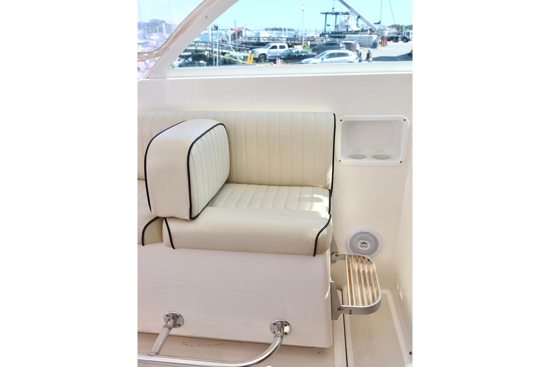 2008 Hunt Yachts Surfhunter 29 Hardtop Express Express Cruiser for sale ...