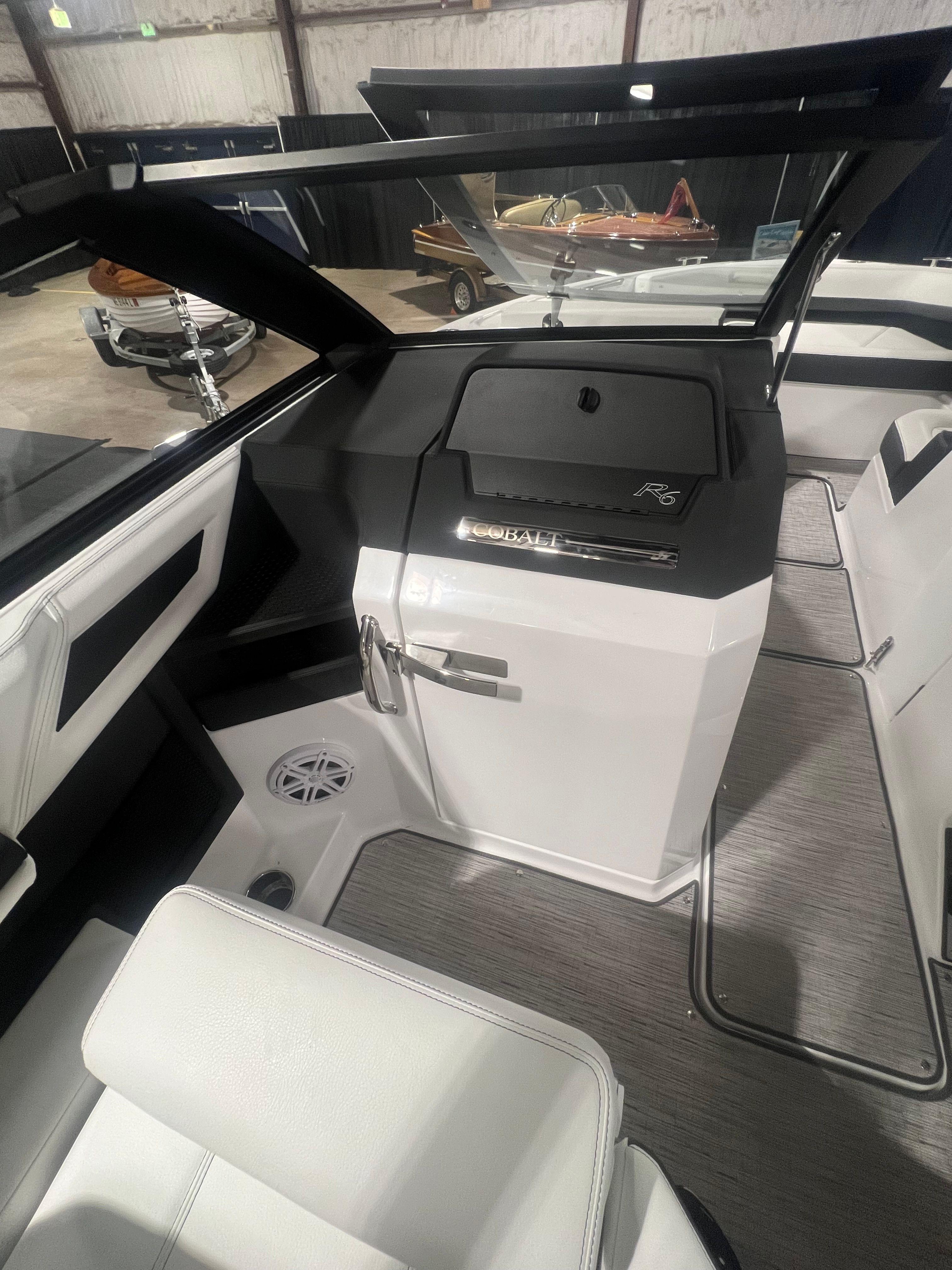 2025 Cobalt R6 OB Lanchas de proa abierta en venta - YachtWorld