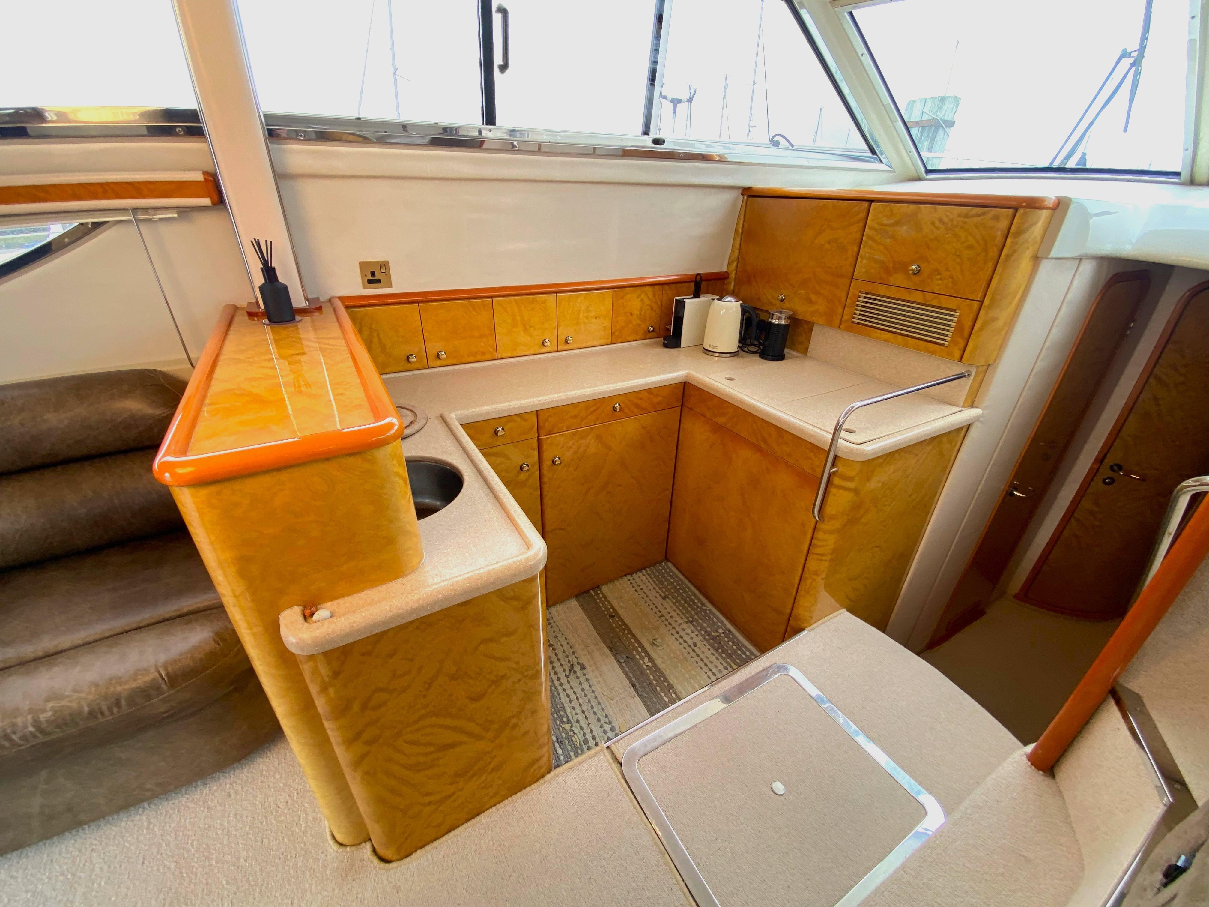 1995 Princess 440 Cruiser for sale - YachtWorld