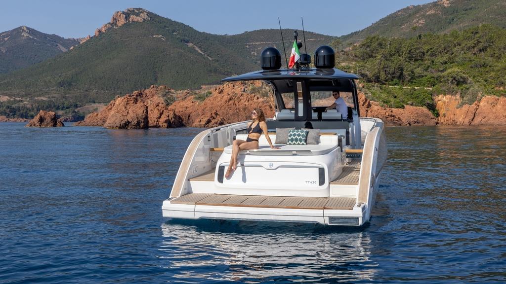 2024 Invictus TT 420 Cruiser for sale - YachtWorld