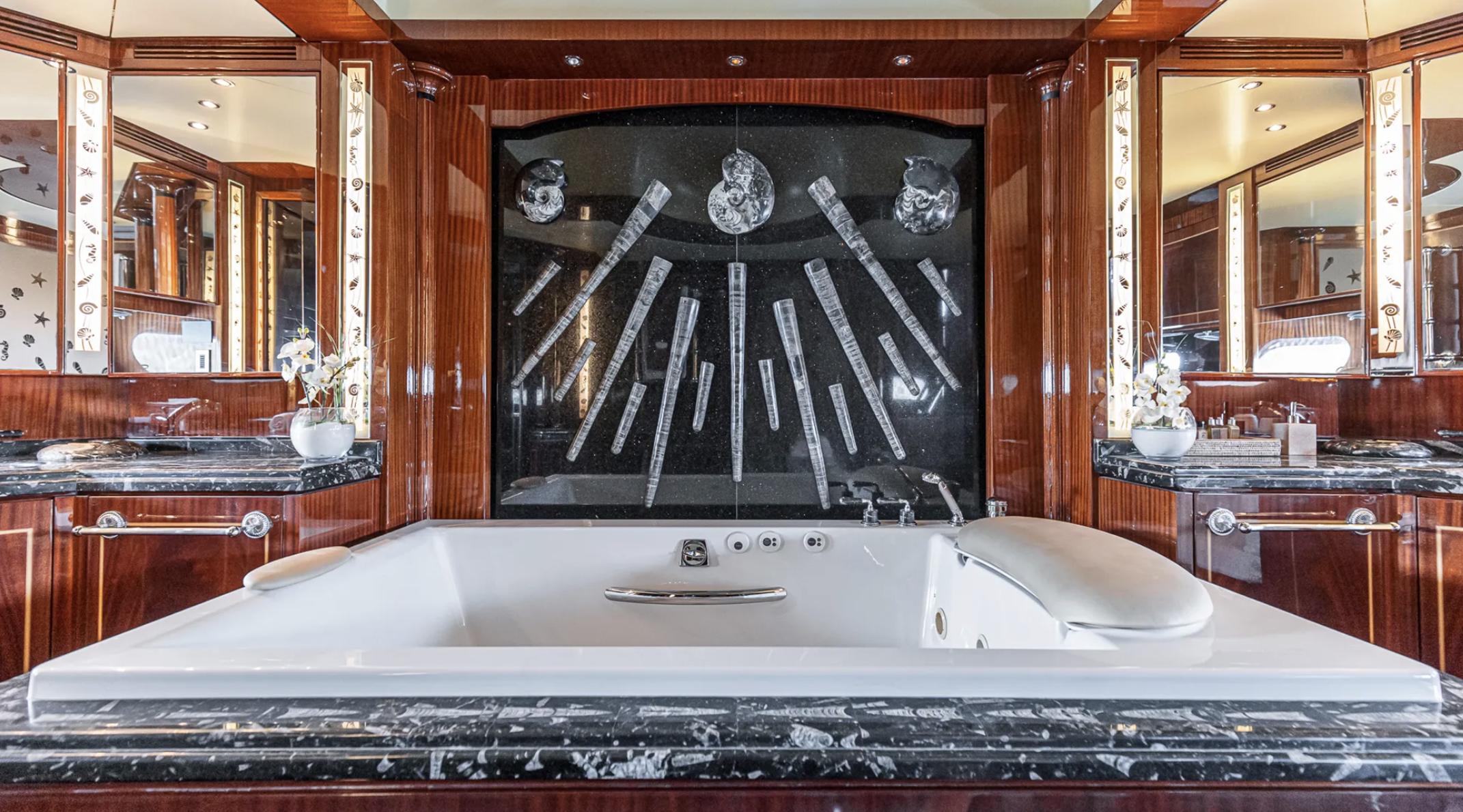 2005 Motor Yachts Arno Leopard for sale - YachtWorld