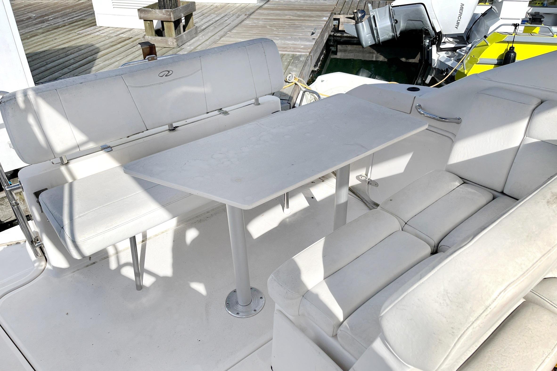 2007 Regal 2860 Window Express Motorcruiser Kaufen - YachtWorld