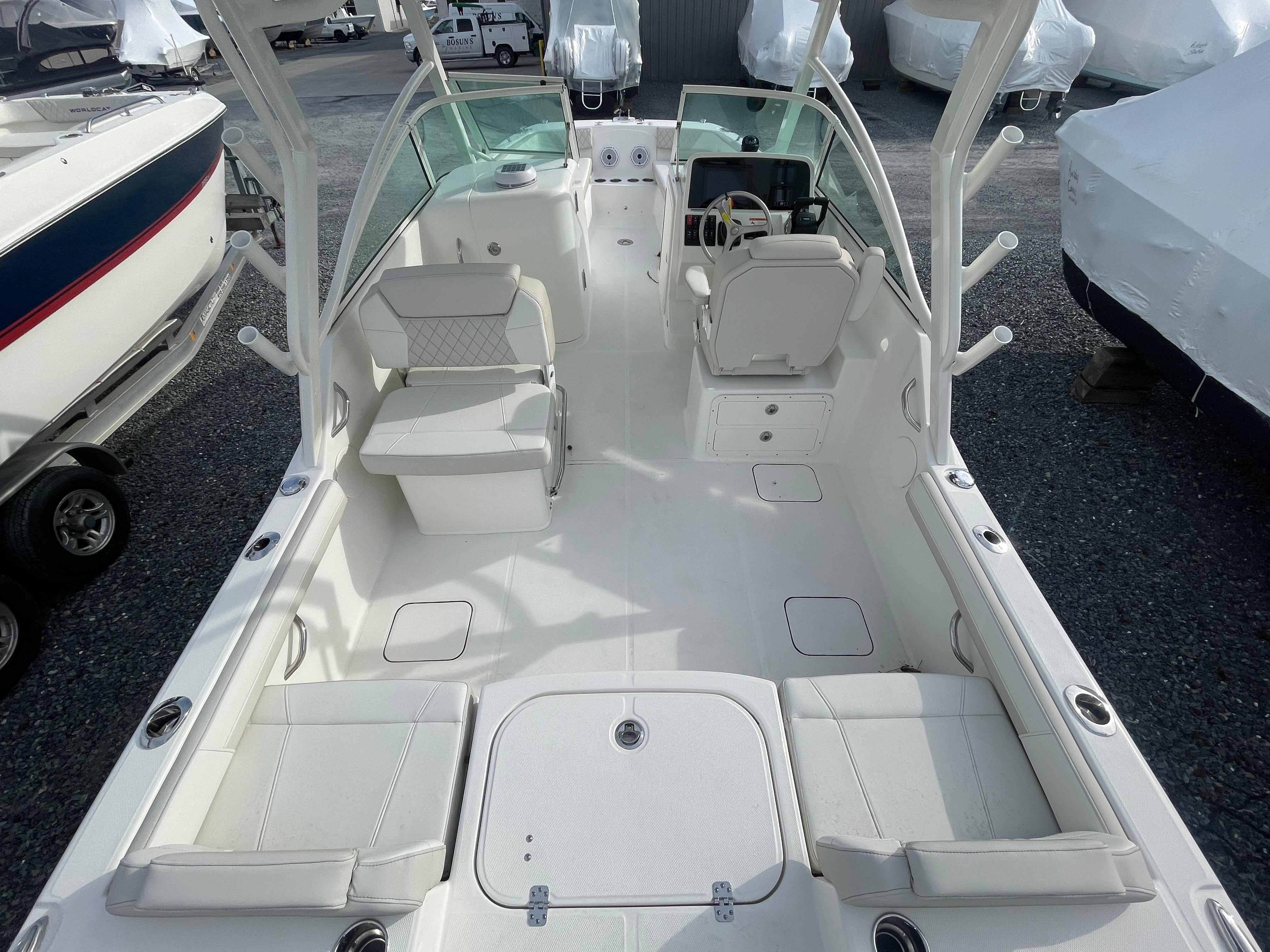 2025 World Cat 230 DC Dual Console for sale - YachtWorld