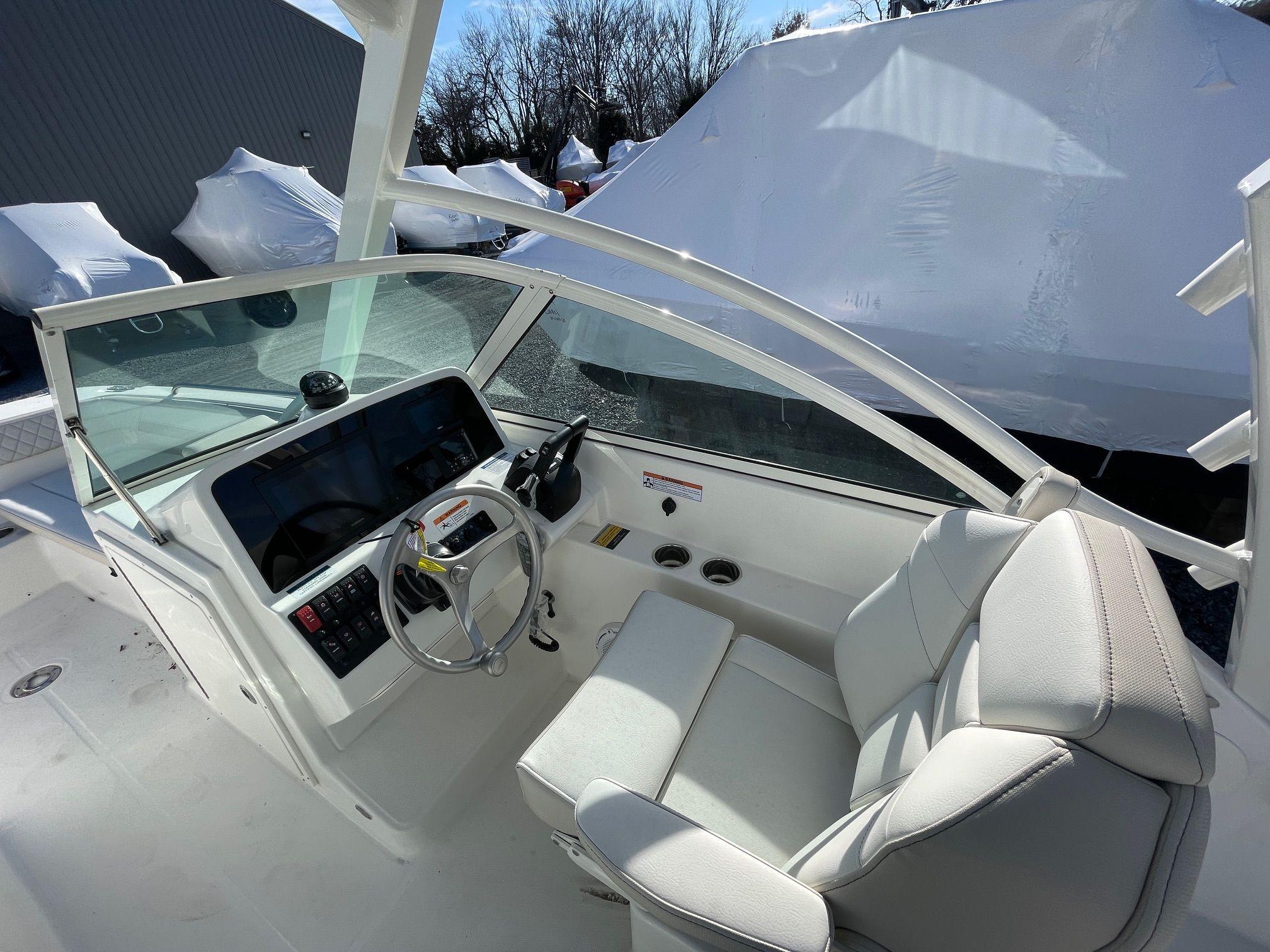 2025 World Cat 230 DC Dual Console for sale - YachtWorld