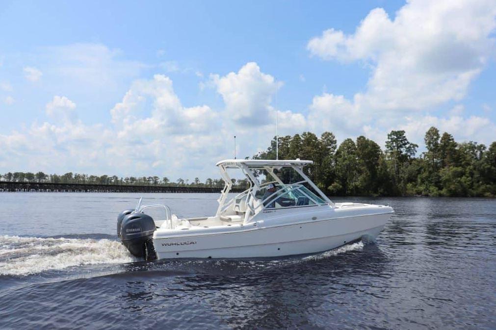 2025 World Cat 230 DC Dual Console for sale - YachtWorld