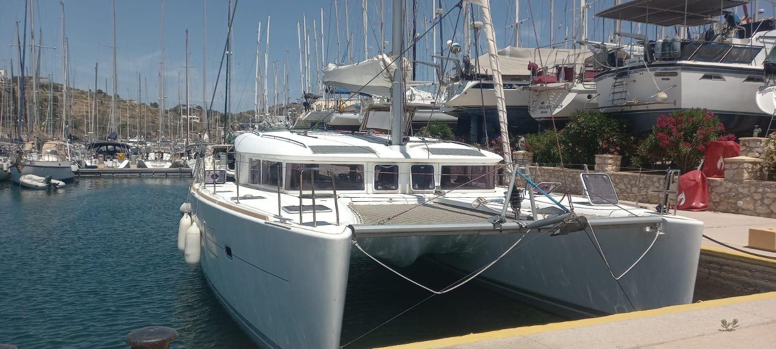 Lagoon 400 S2 | 12m | 2014 | Boats and Outboards