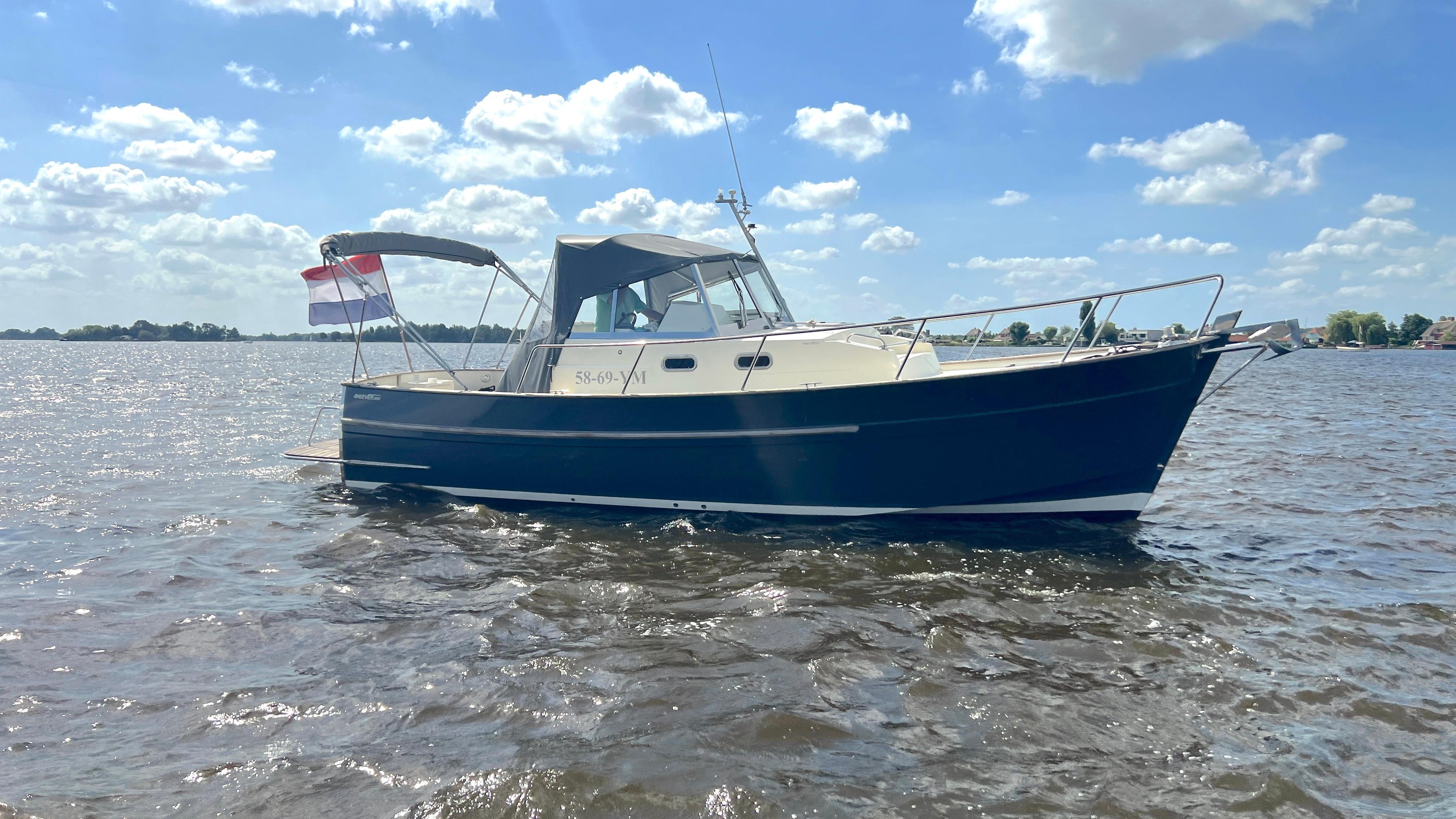 Rhea 850 Open Usado - Cosas de Barcos