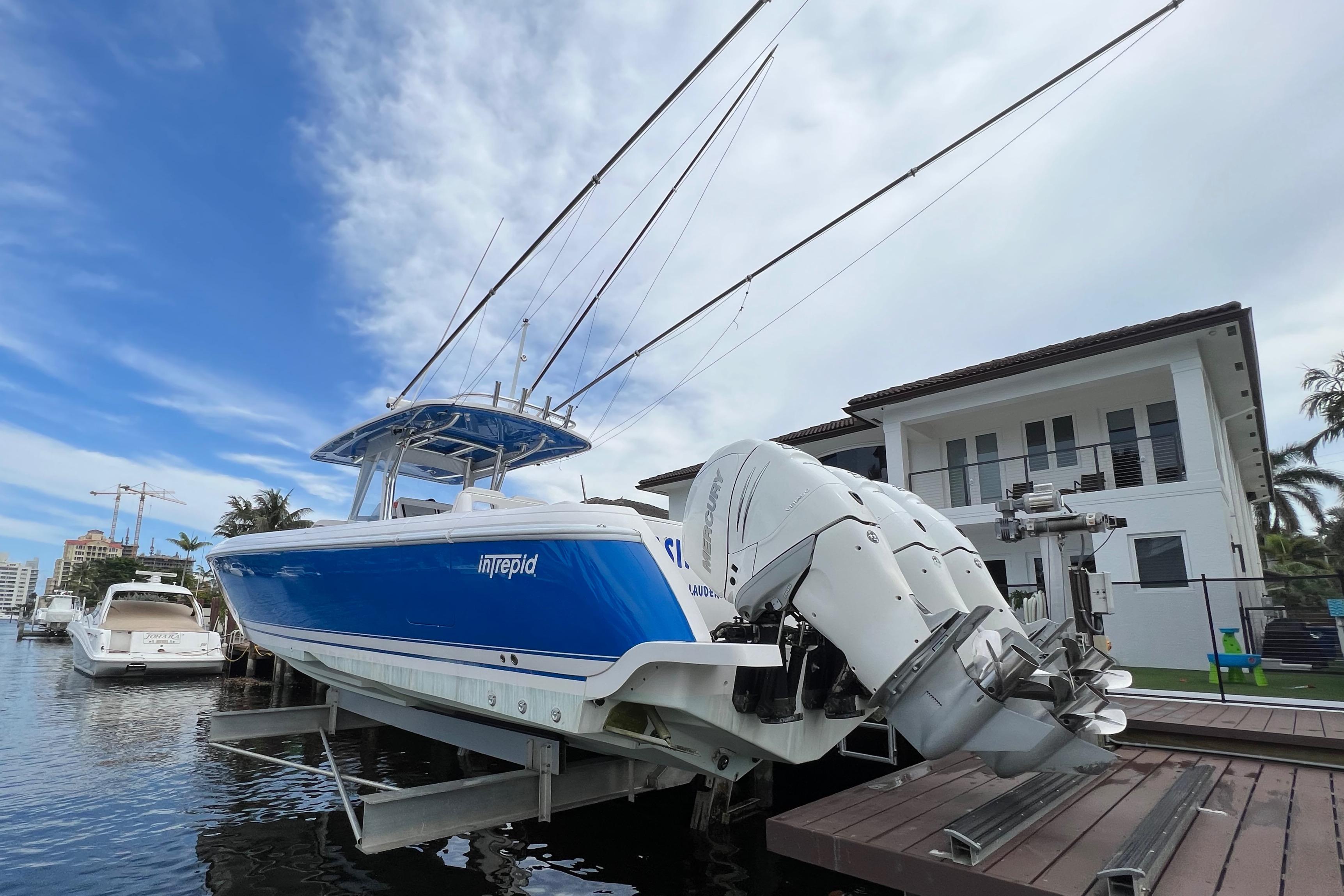 2016 Intrepid 400 Center Console Center Console for sale - YachtWorld